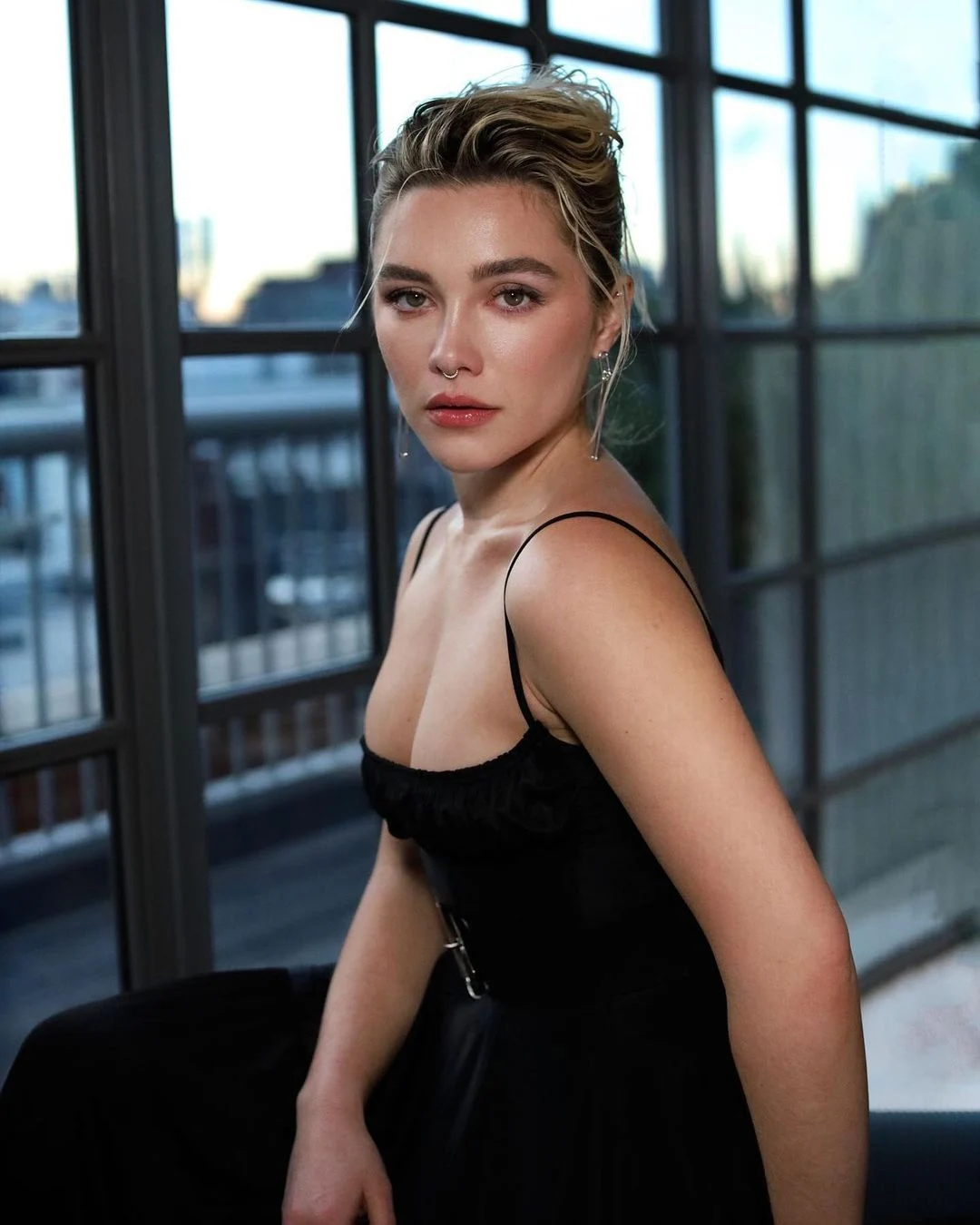 Florence Pugh | Scrolller