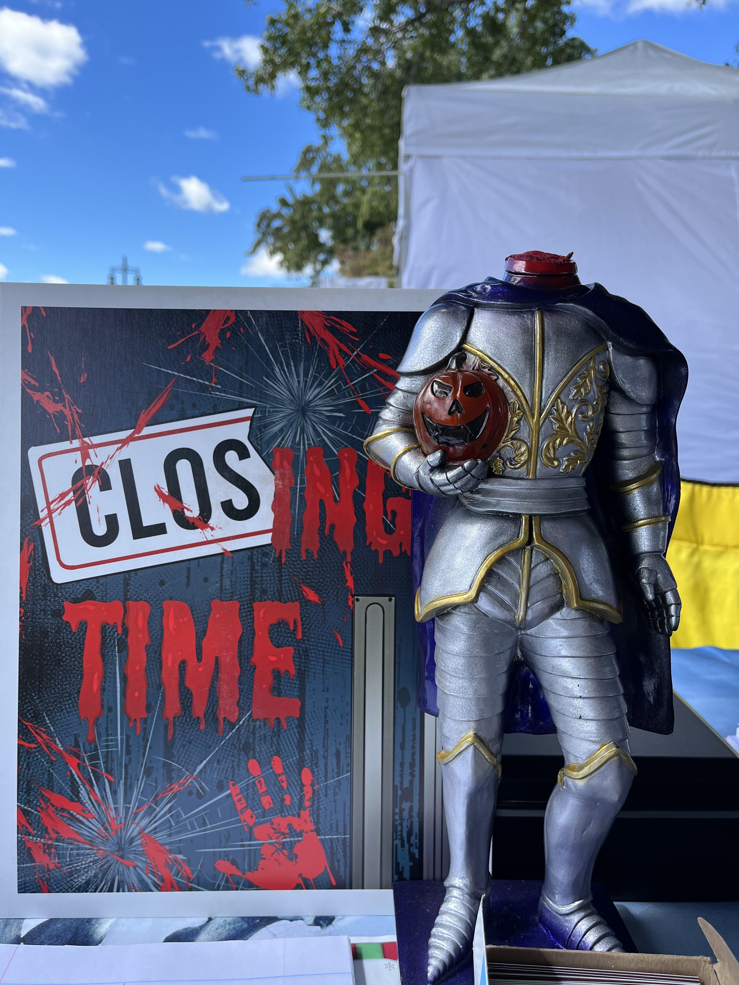 Comic ad and Headless Knight | Scrolller