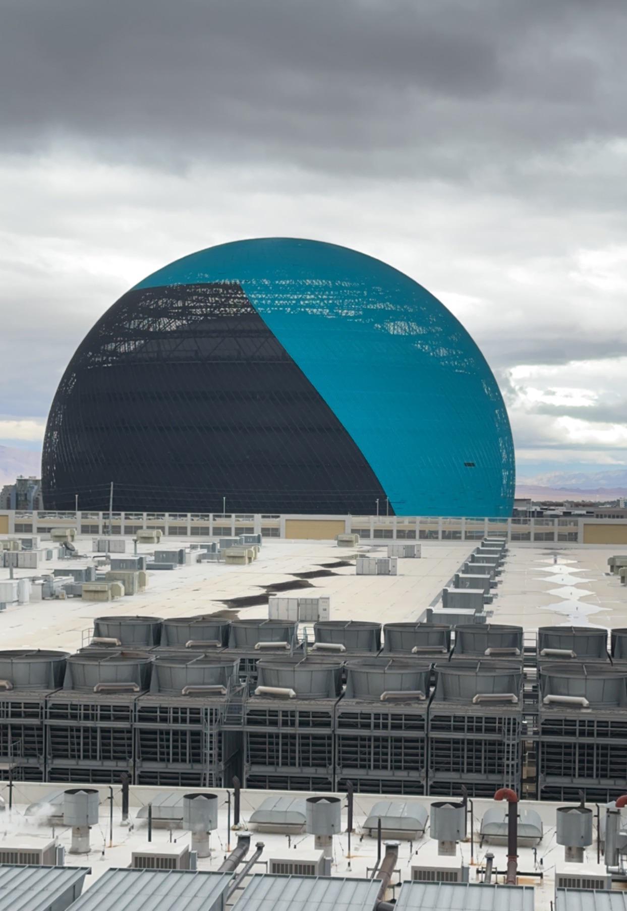 Sphere coming together! | Scrolller