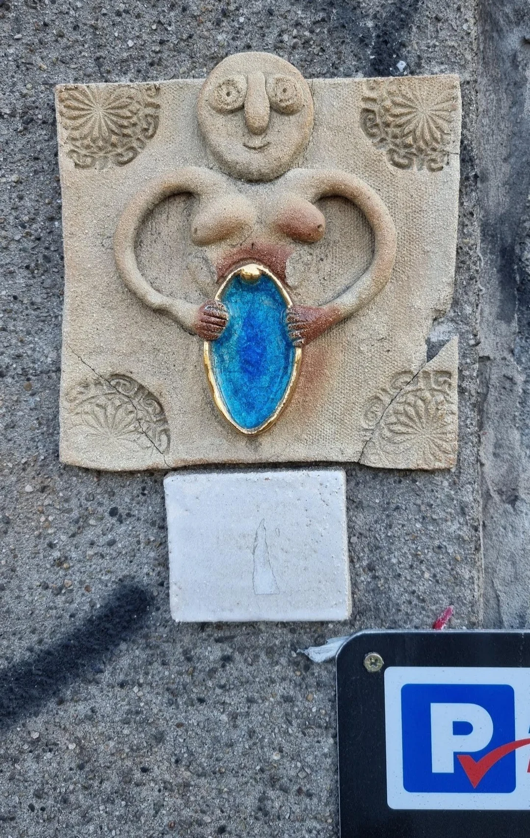 Sculpture, Dublin, Ireland. | Scrolller