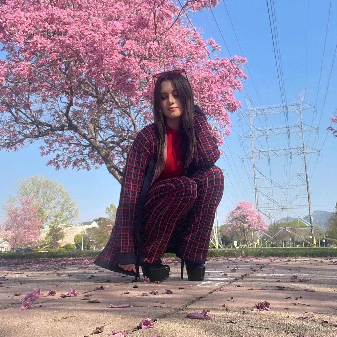 Sunday Look - IG April 2024 | Scrolller