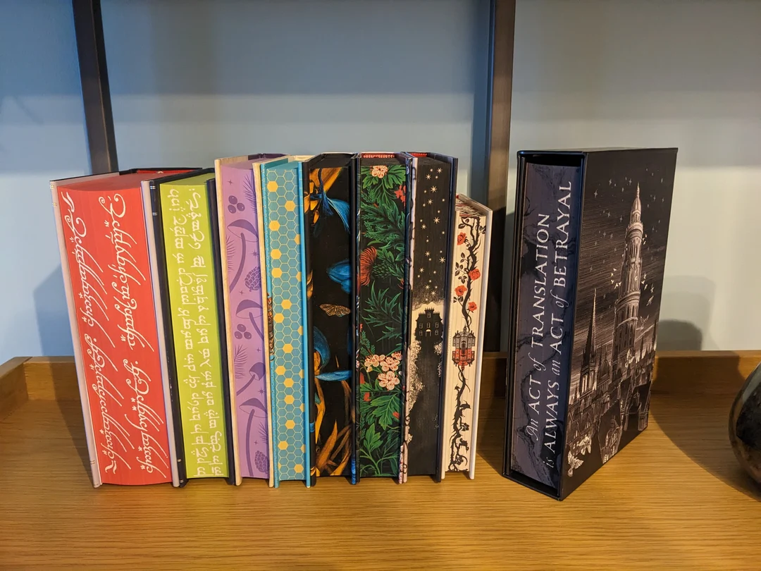 The beginning of my new obsession, stenciled edges. | Scrolller