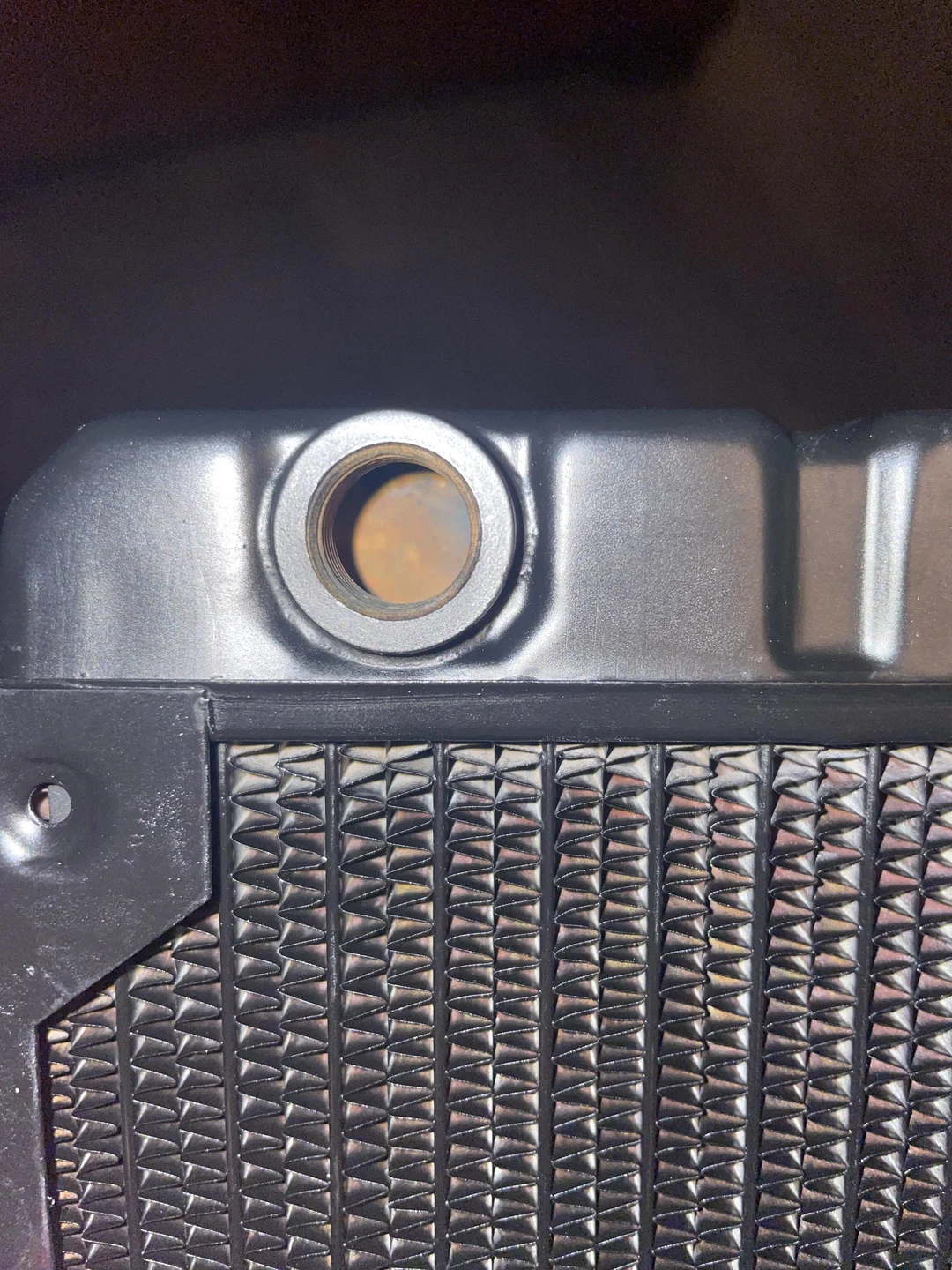 First try at watercooling, should the inside of this radiator look so rusty? | Scrolller
