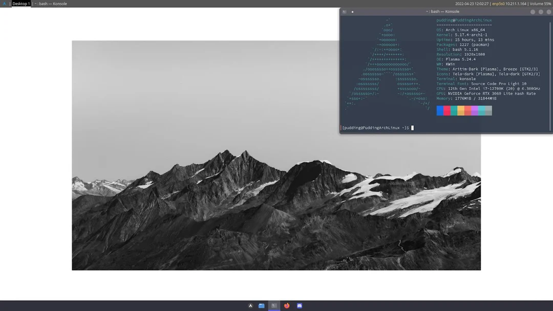 [KDE PLASMA] First time Arch user and first attempt to customise my desktop! It’s not much but ...