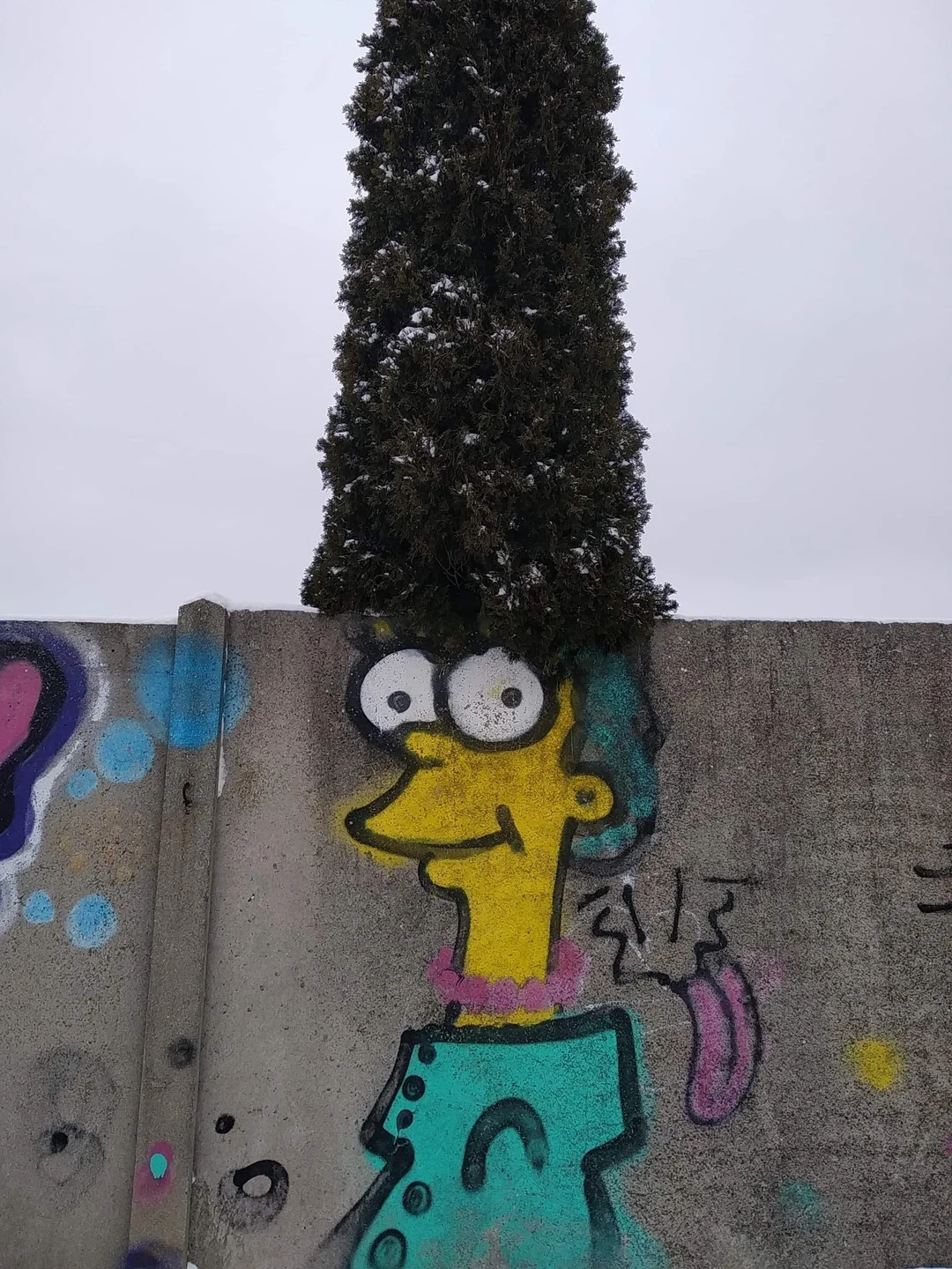 Marge Simpson | Scrolller