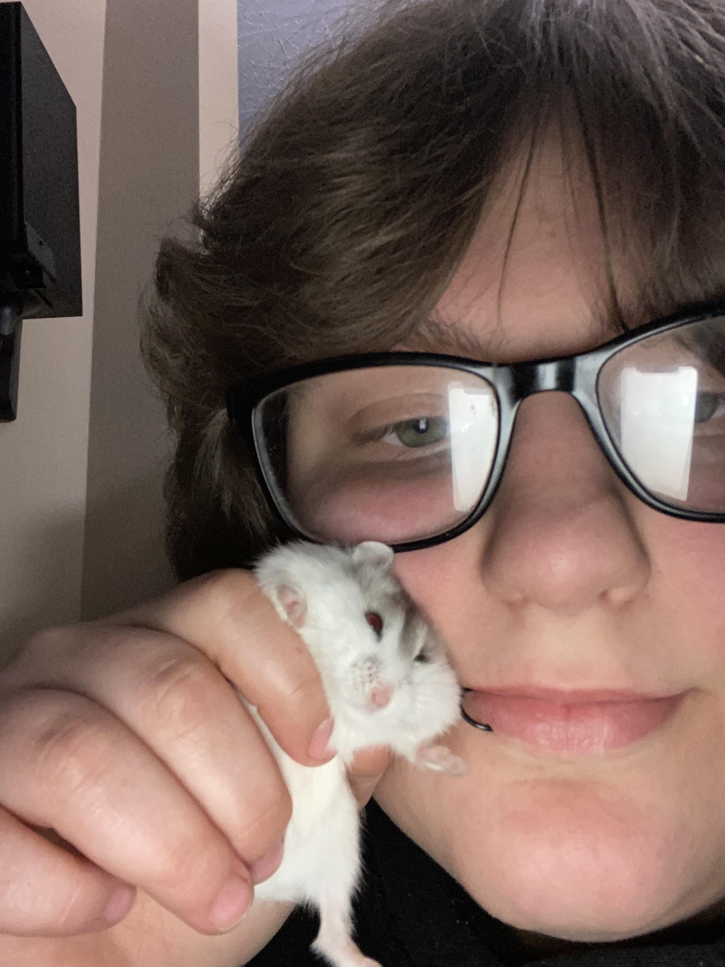 Bonding time | Scrolller