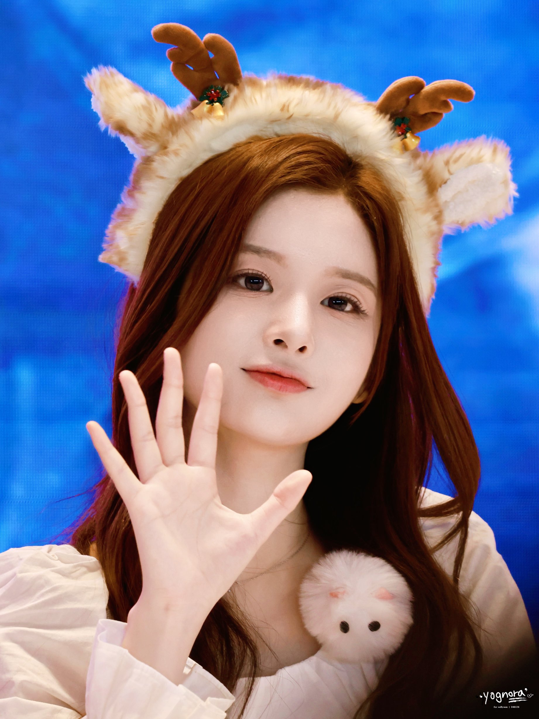 Sullyoon | Scrolller