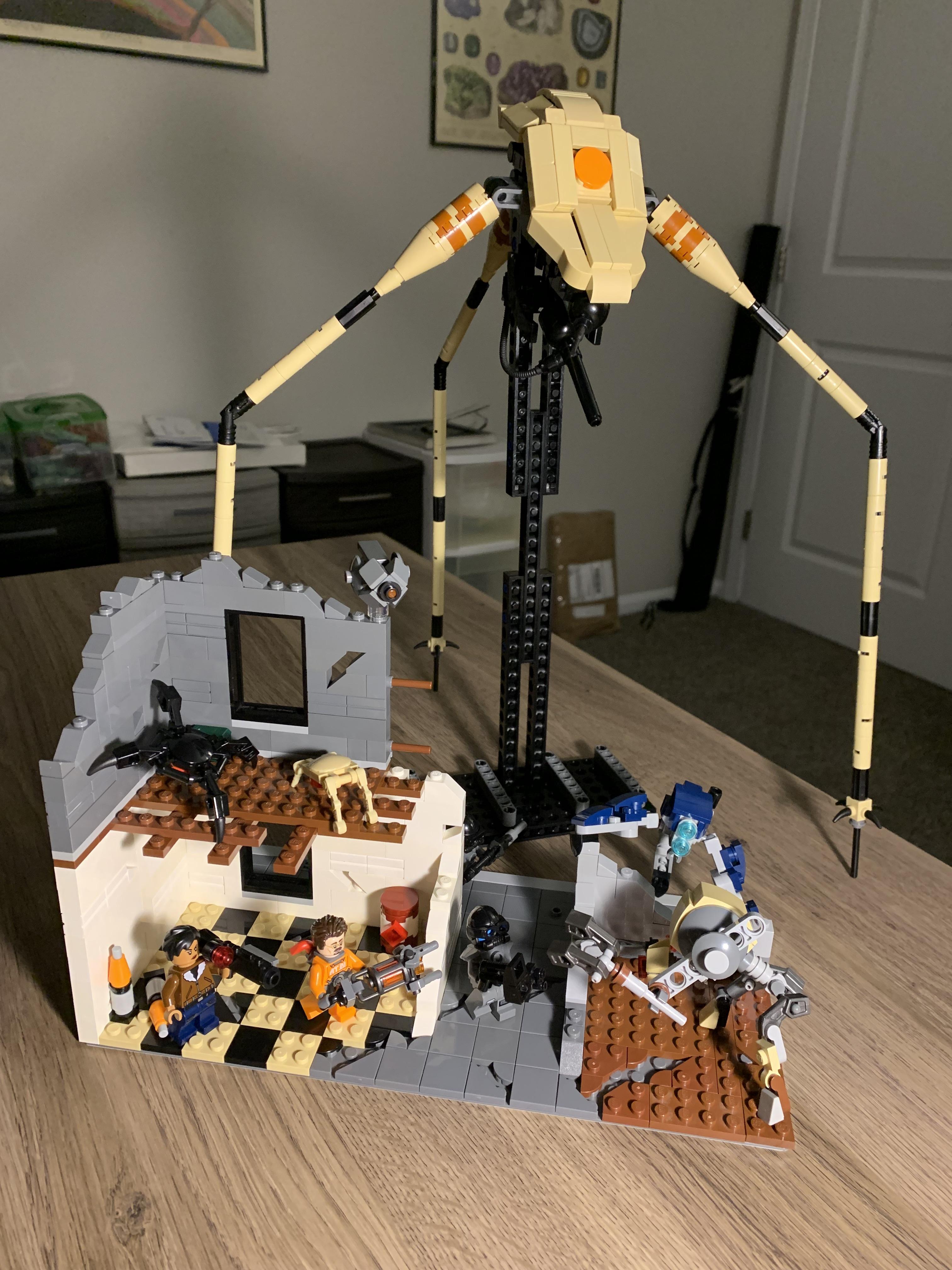 Half-Life: 2 Strider Battle MOC | Scrolller