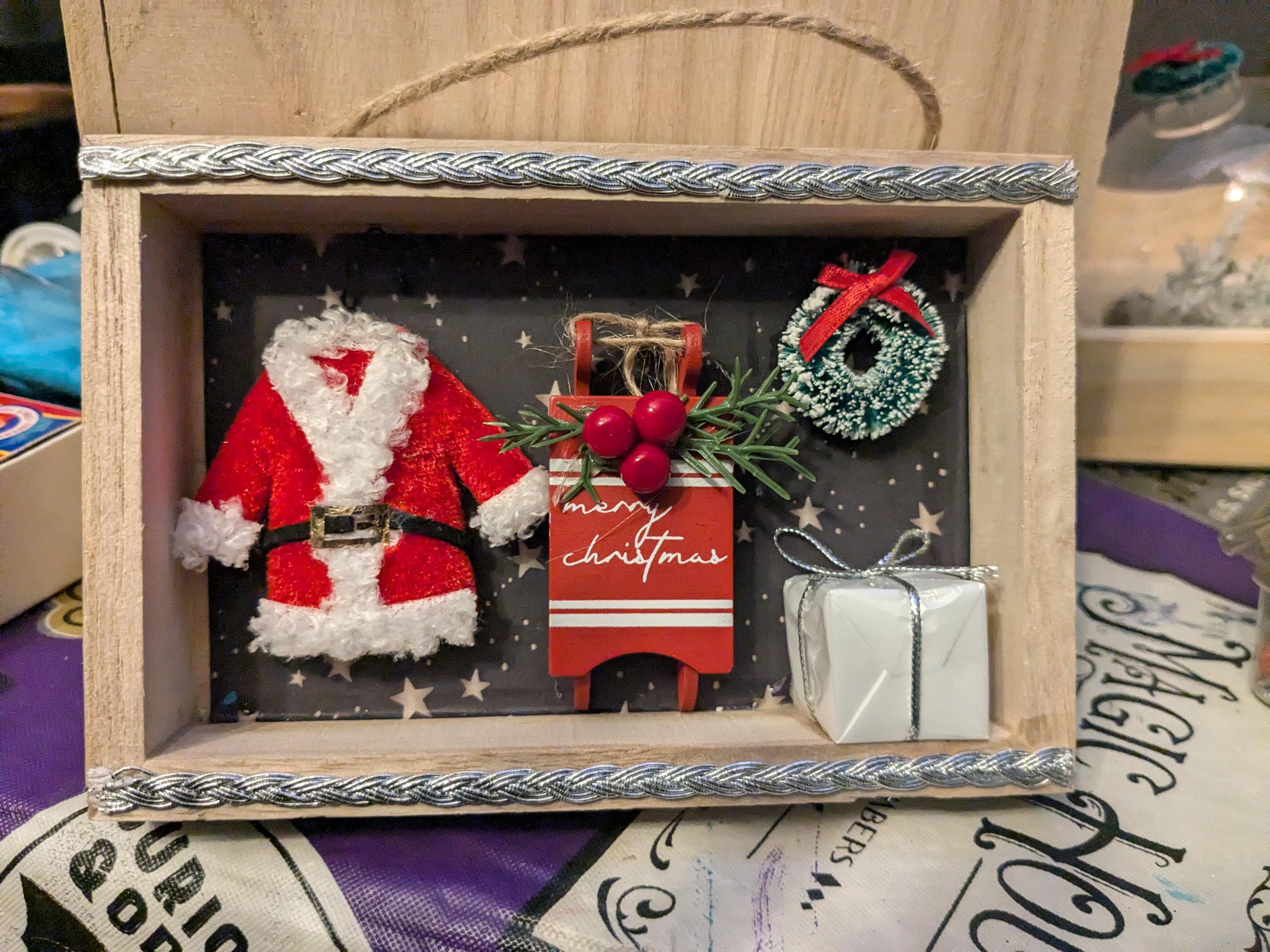 Learning to make shadow boxes | Scrolller