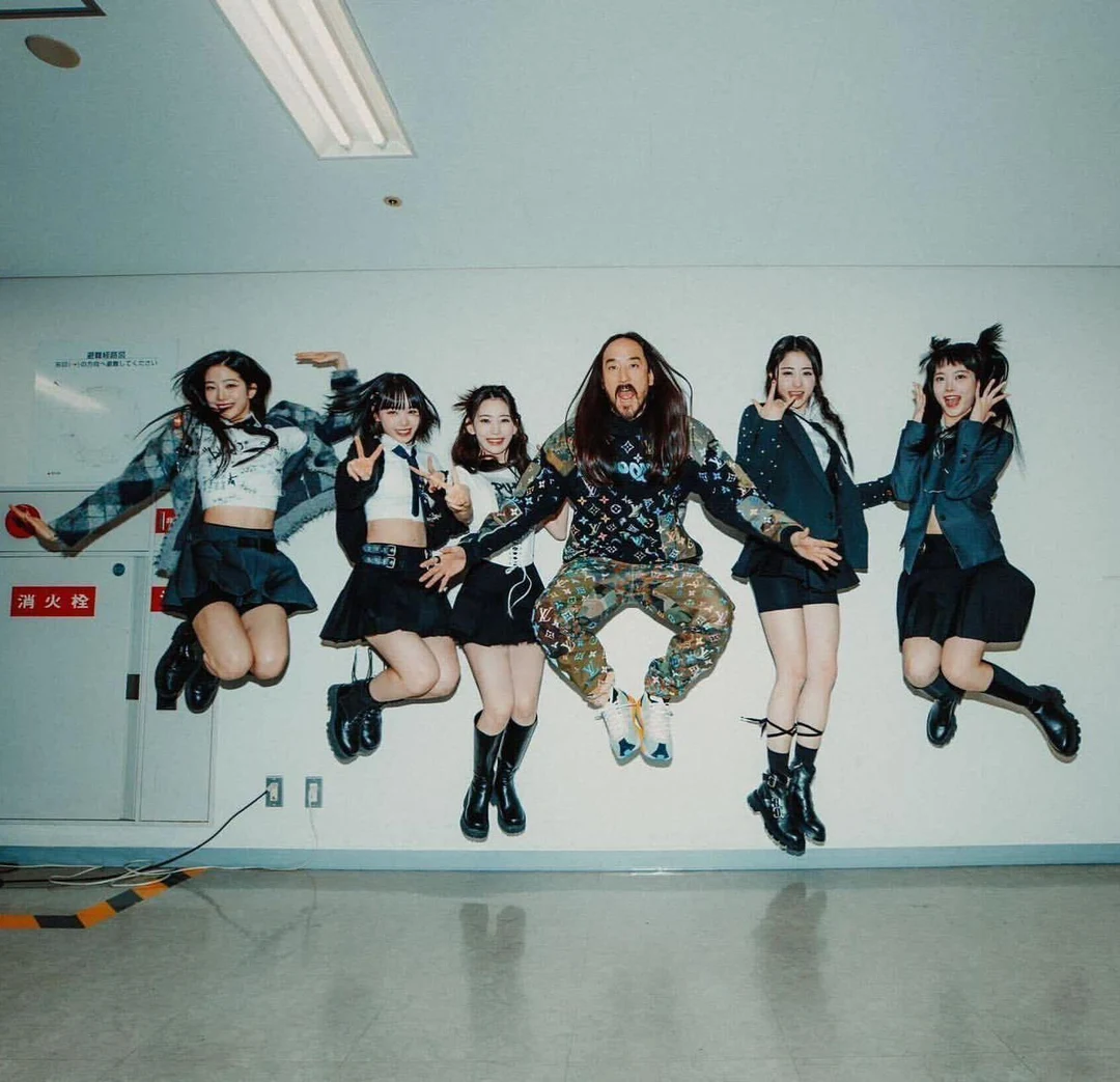 230202 Steve Aoki Instagram Update with Miyawaki Sakura & Kim Chaewon | Scrolller