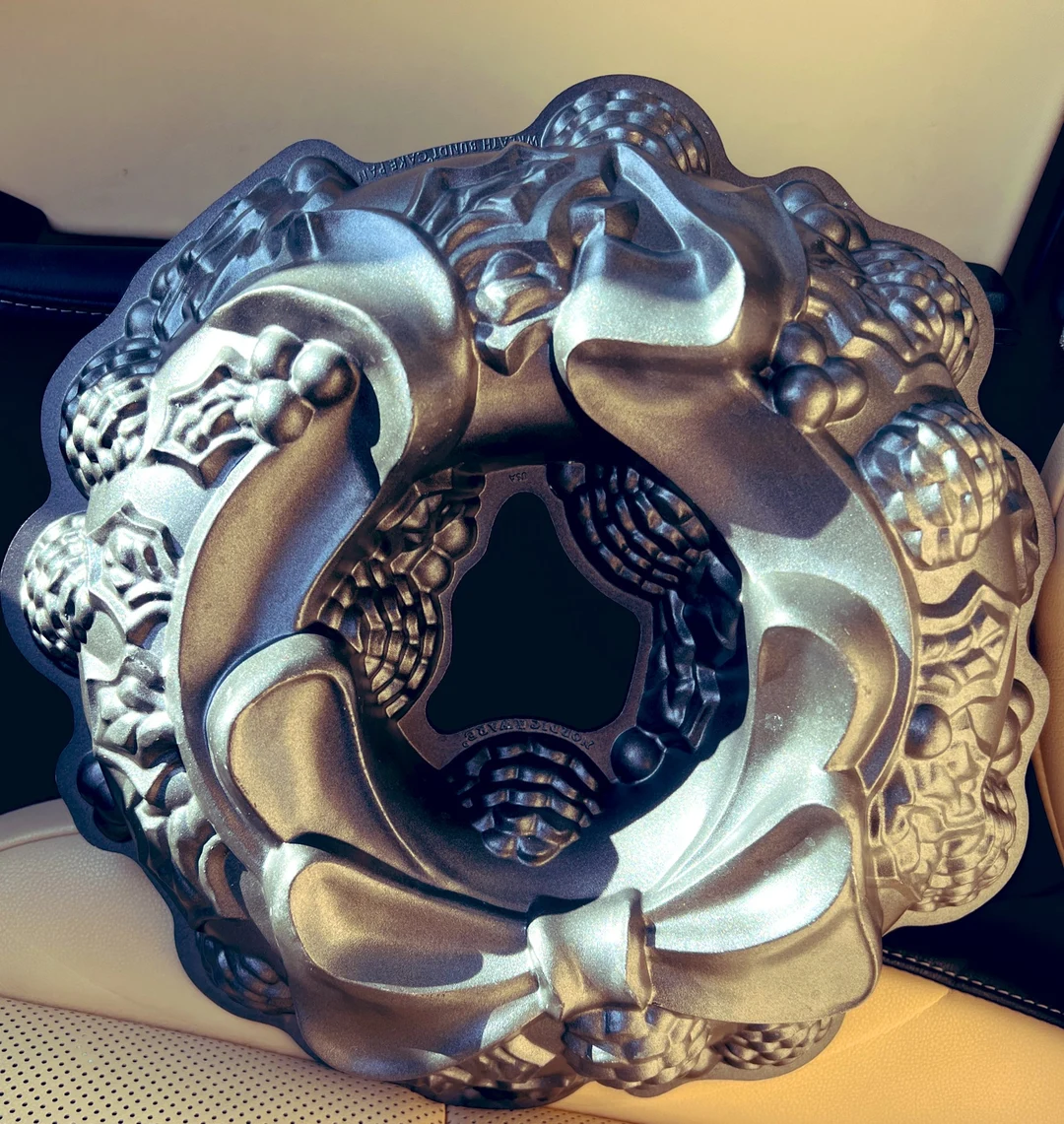 Bundt pan | Scrolller