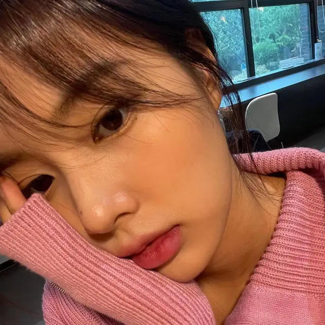 220319 Kang Hyewon Instagram Update | Scrolller
