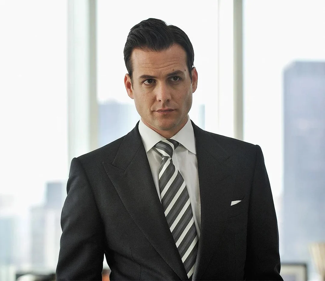 Anyone know what tie Harvey is wearing? | Scrolller