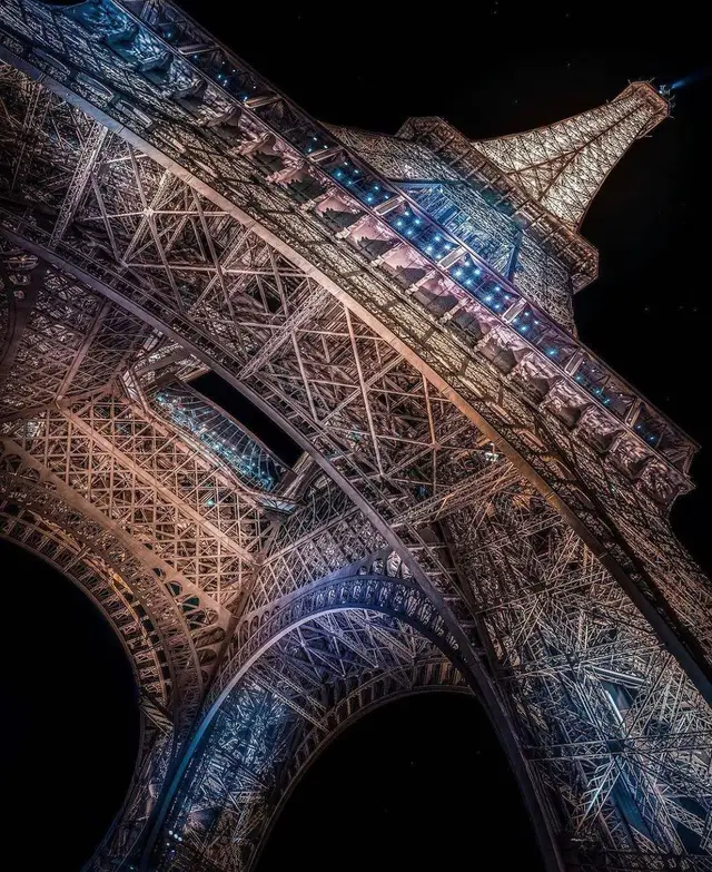 A different view of the Eiffel tower | Scrolller