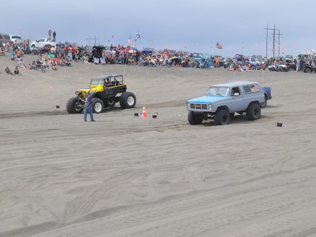 Sand Drags | Scrolller