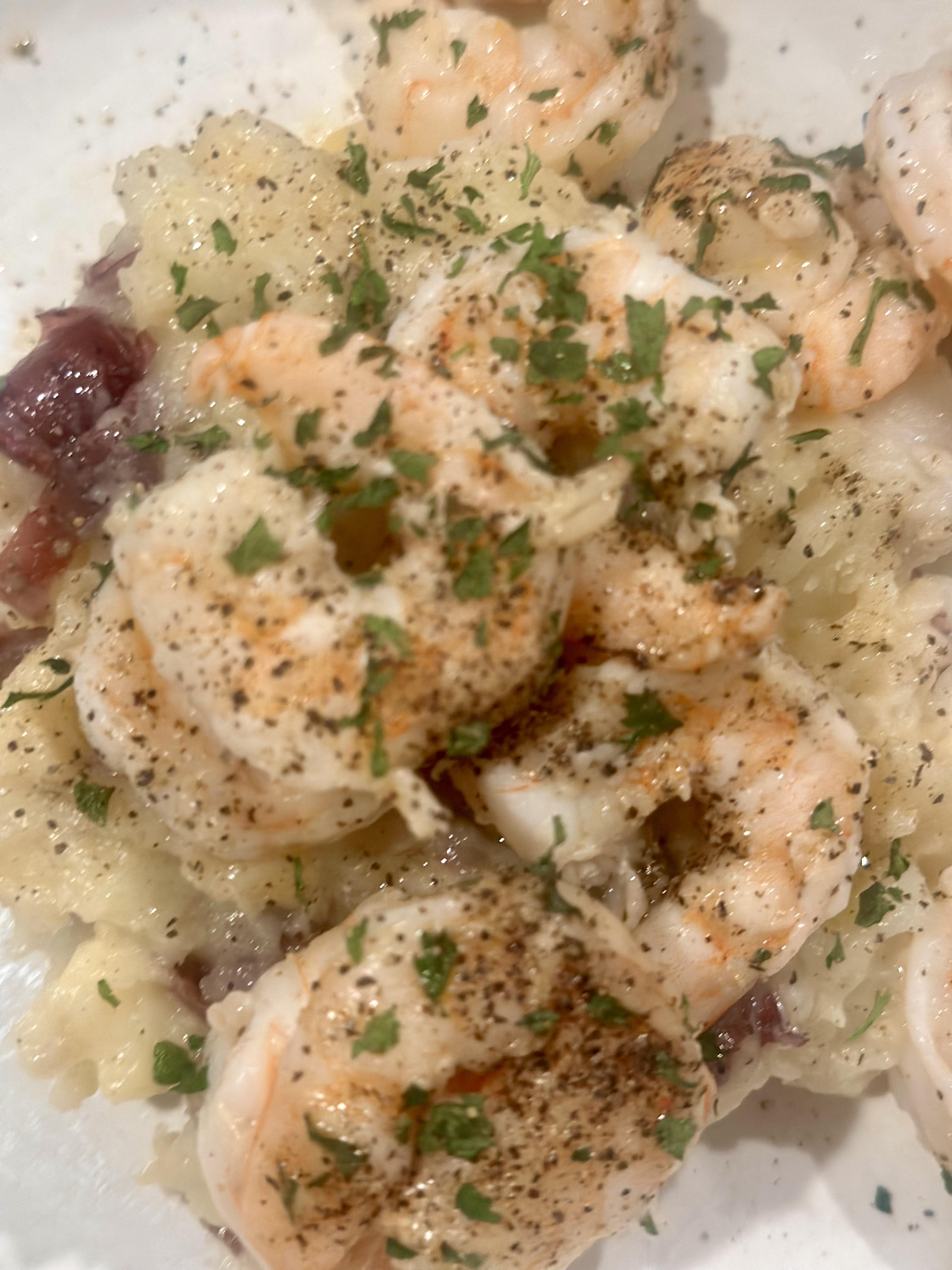 [homemade] shrimp and cheesy mash | Scrolller