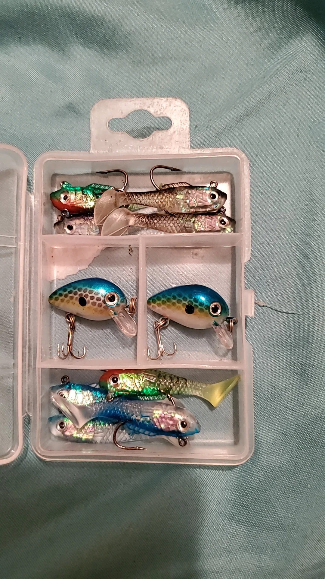 what you guys think of the tiny tackle box | Scrolller