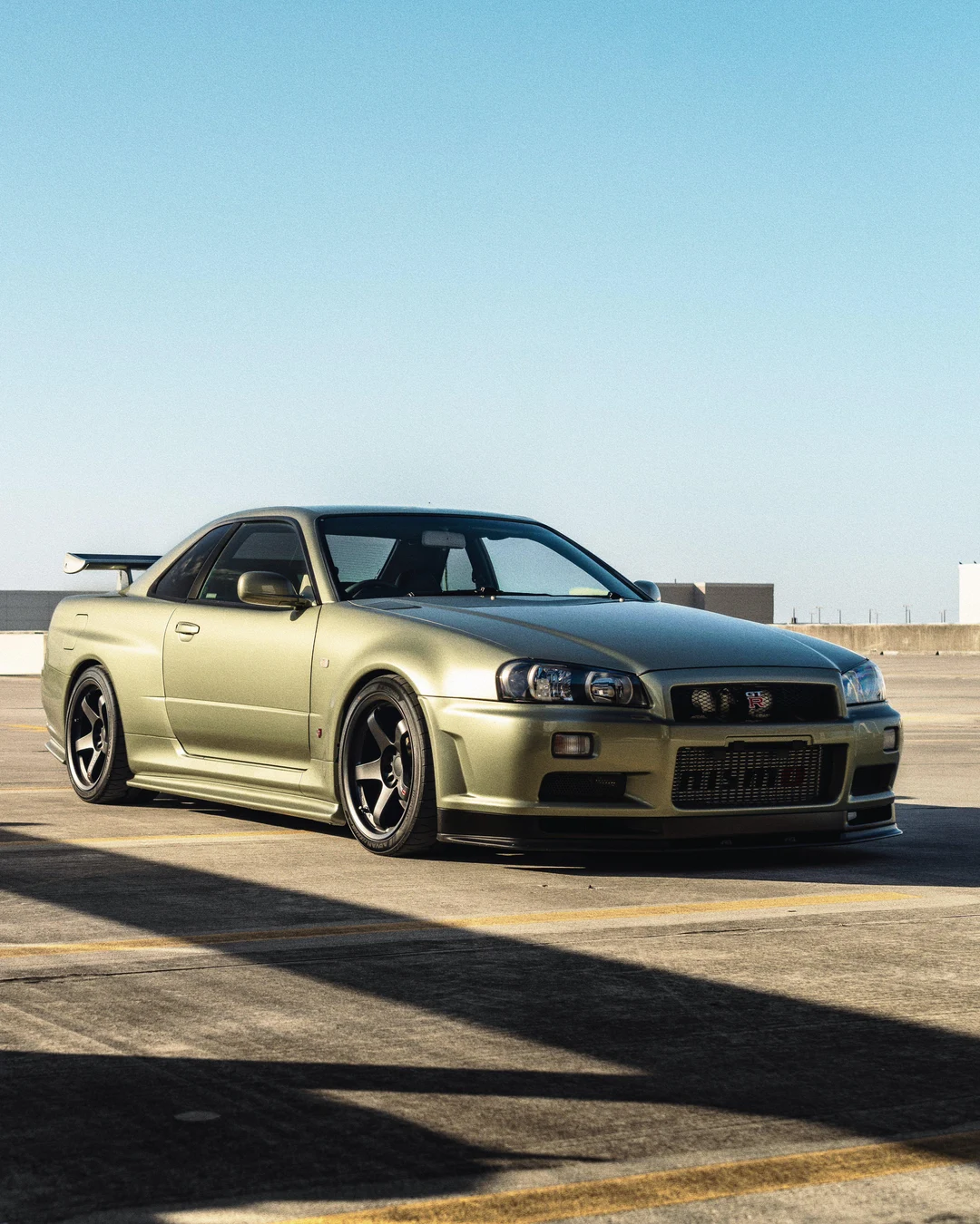 Nissan GT-R R34 NUR M-Spec [3276x4096] | Scrolller