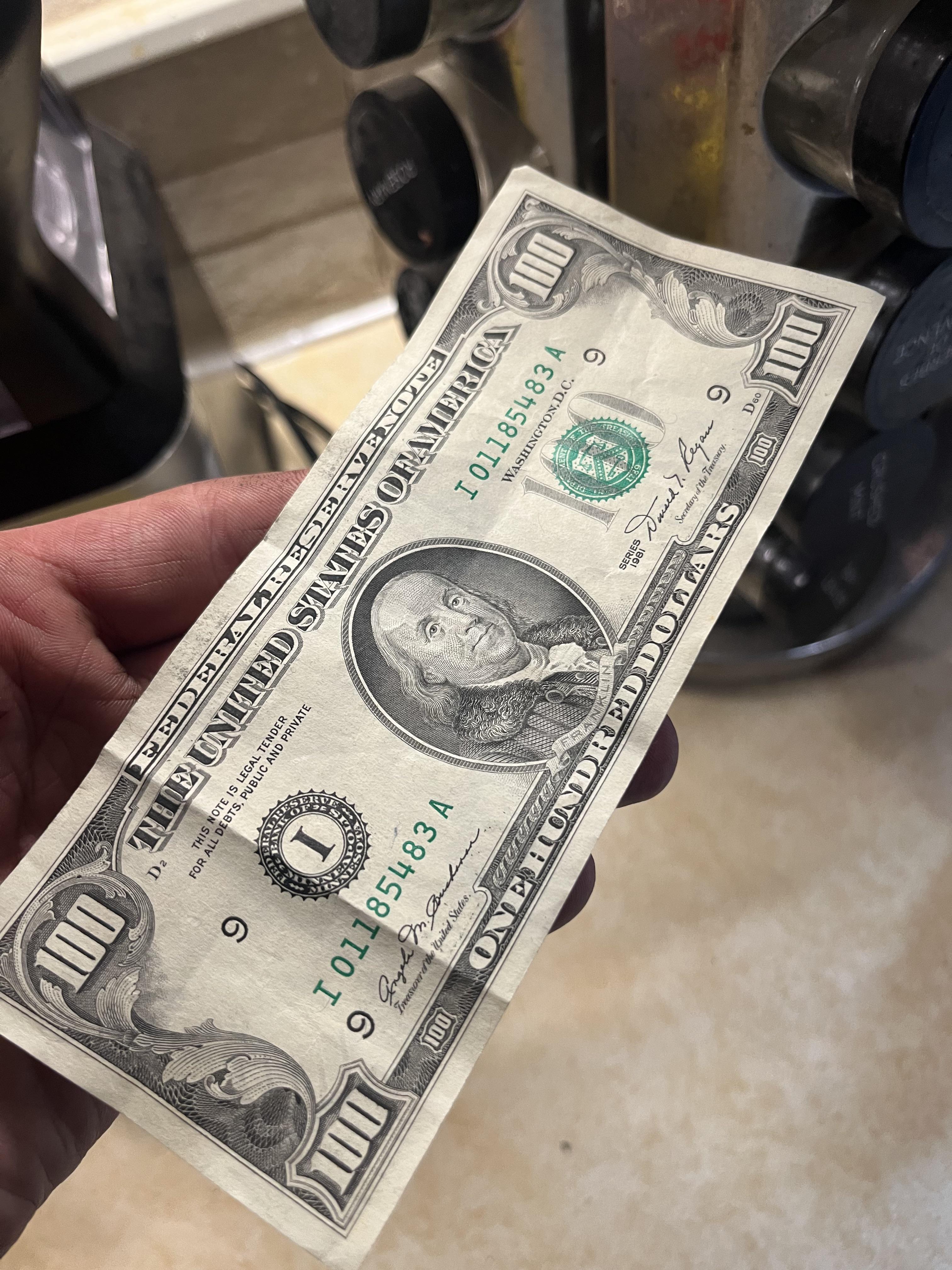 Customer just paid with this. What’s it worth (1981) | Scrolller