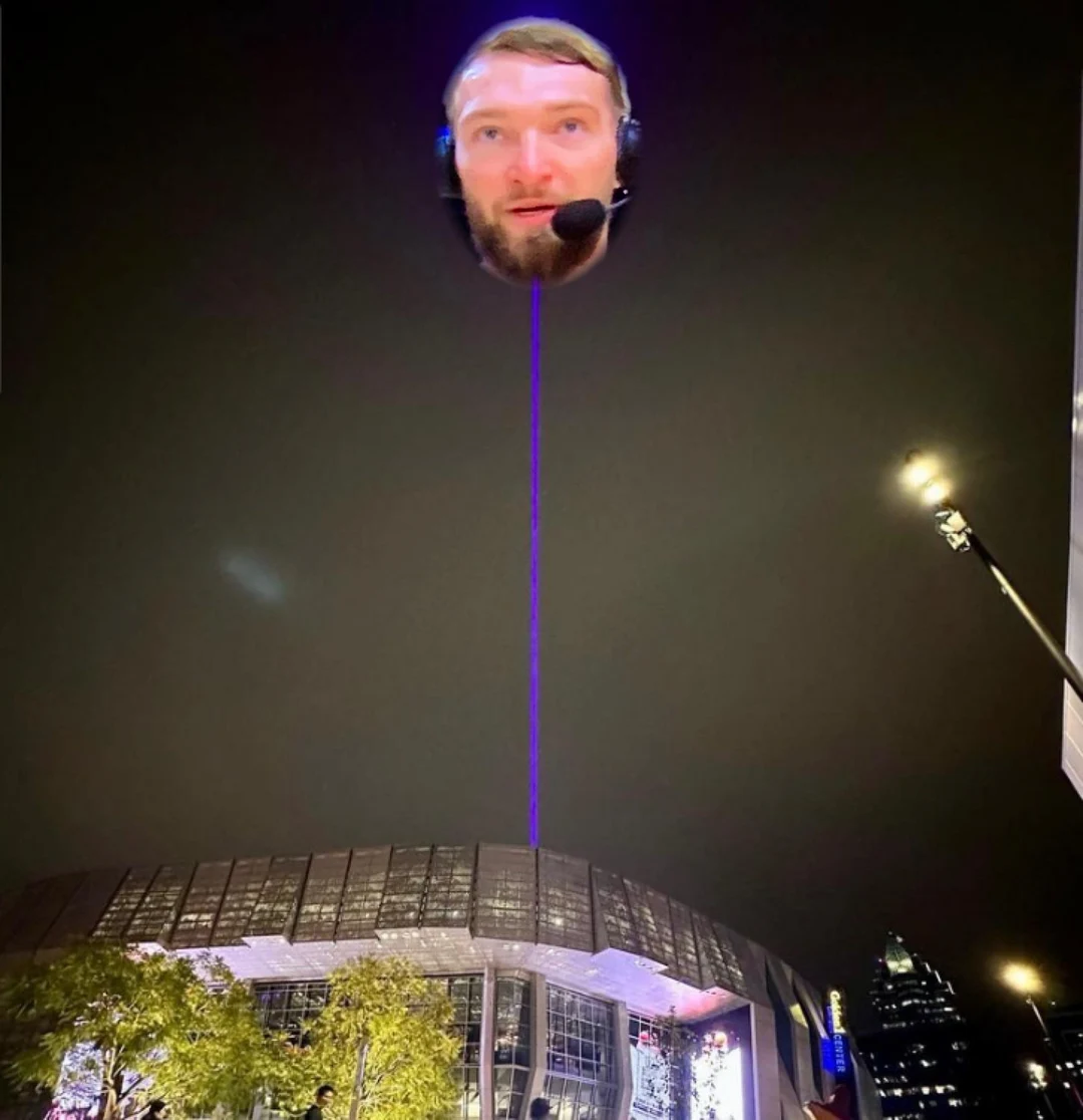 SaBoner Beamer | Scrolller