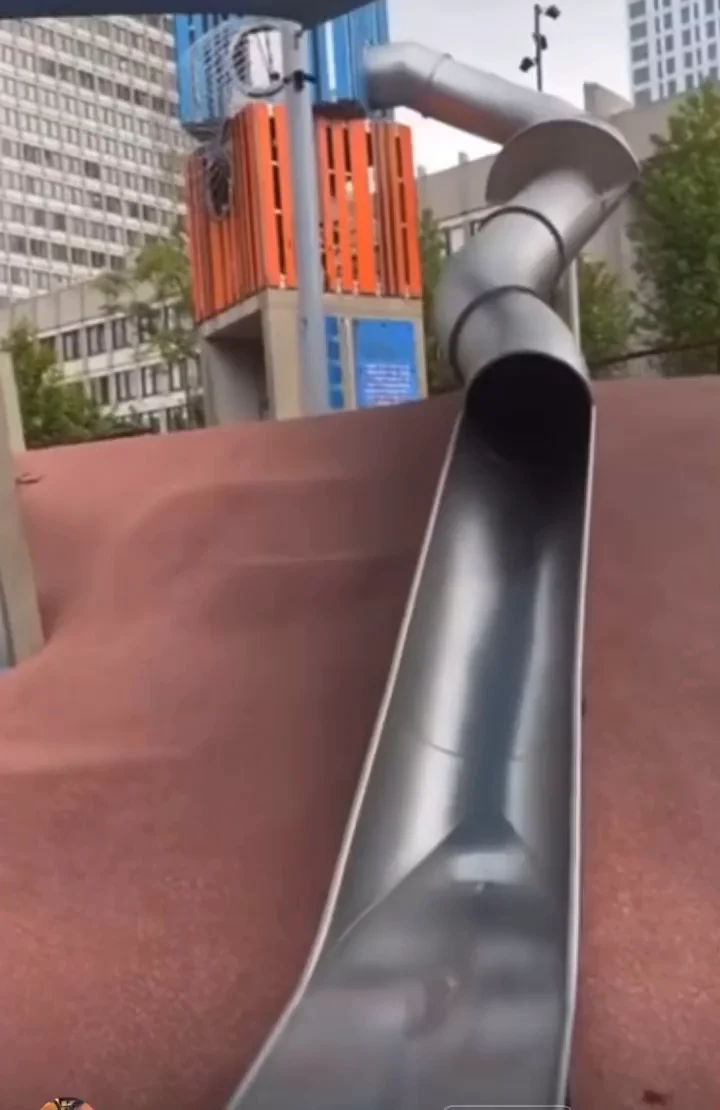 intense regret | Scrolller