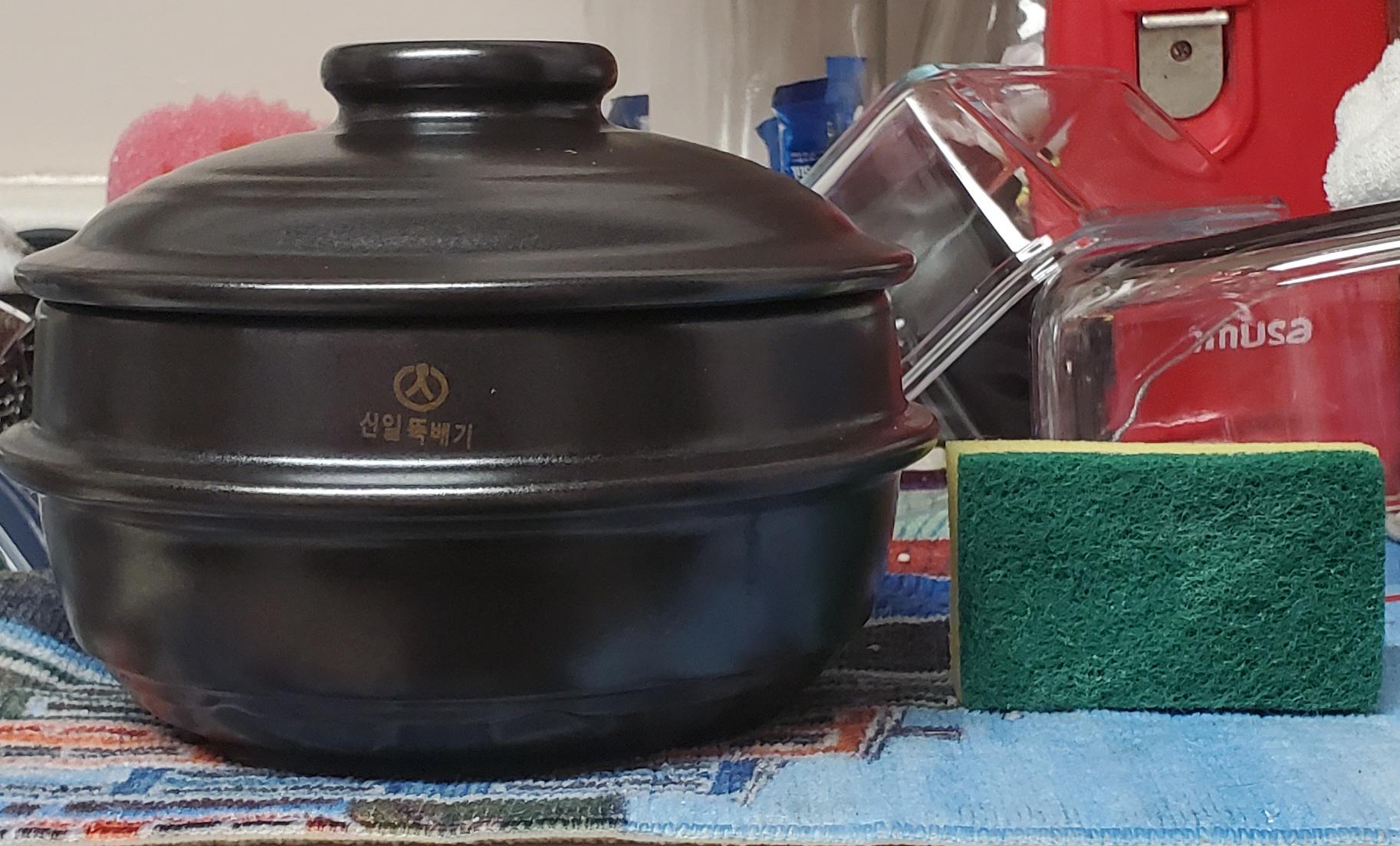 Got my first Earthenware pot!! | Scrolller