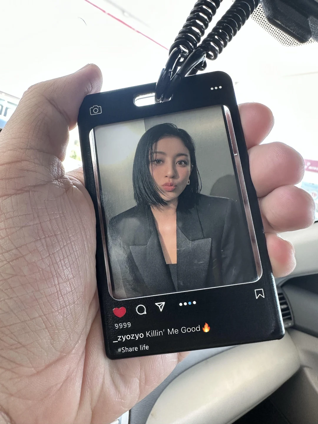 The Best Photocard Holder | Scrolller