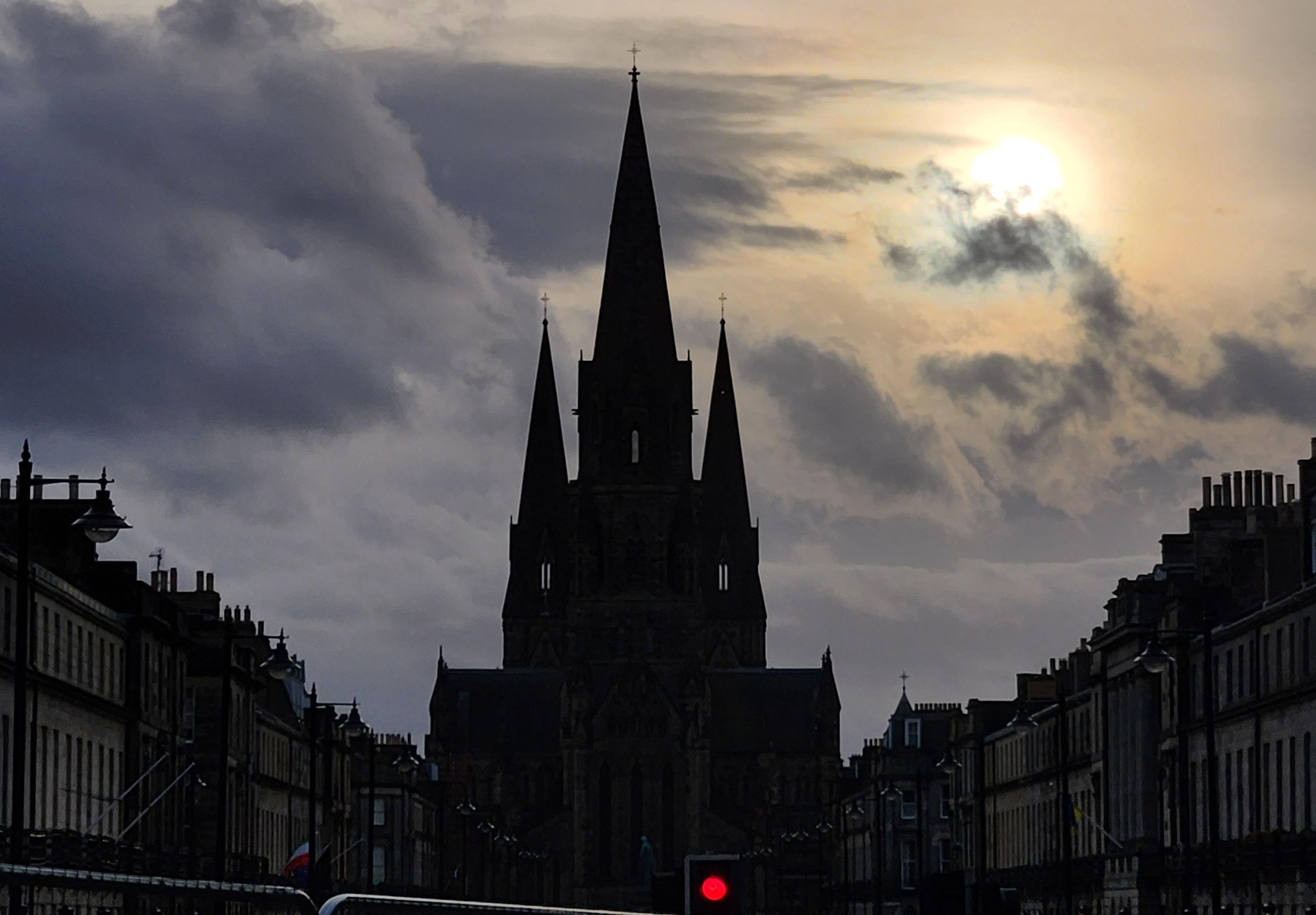 St. Mary's Cathedral. Edinburgh | Scrolller
