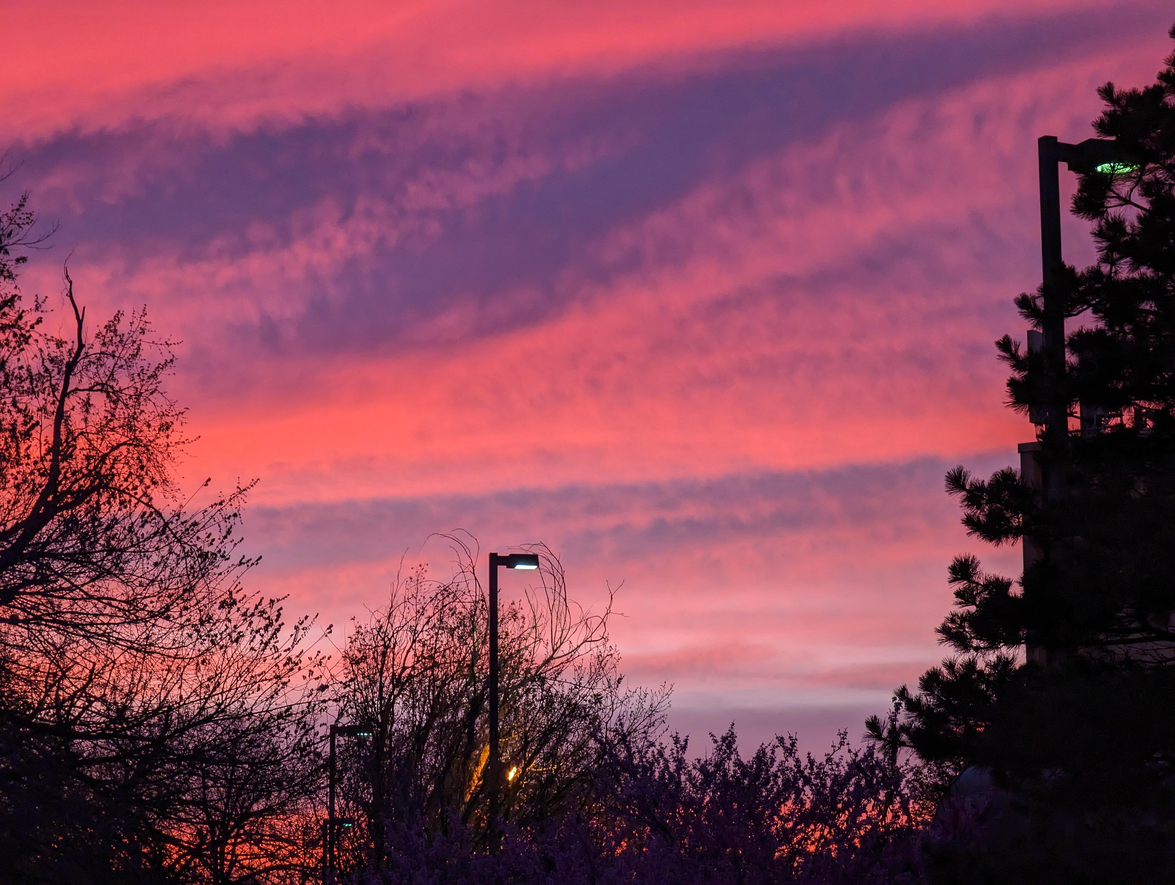 Amazing sherbet clouds | Scrolller