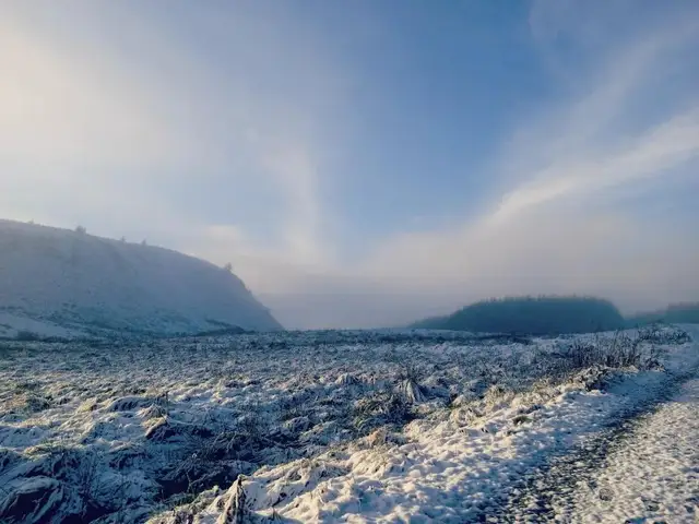 Snowy hill | Scrolller