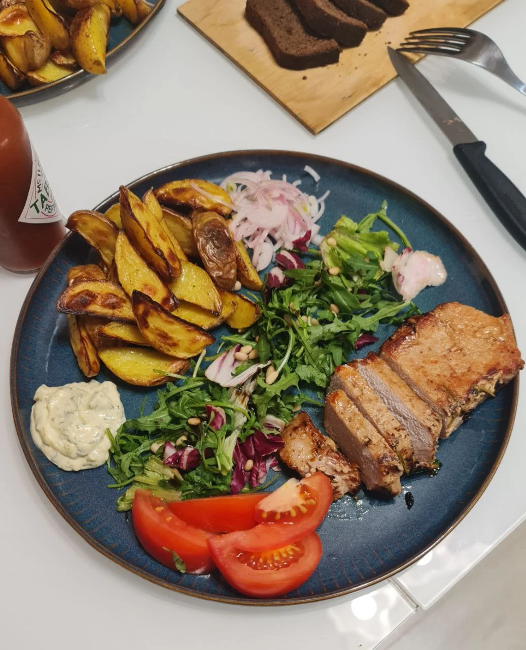 [Homemade] Pork loin with vegetables | Scrolller