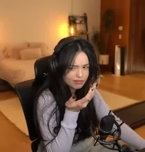 Rae anytime i upload a clip of her screaming on reddit | Scrolller