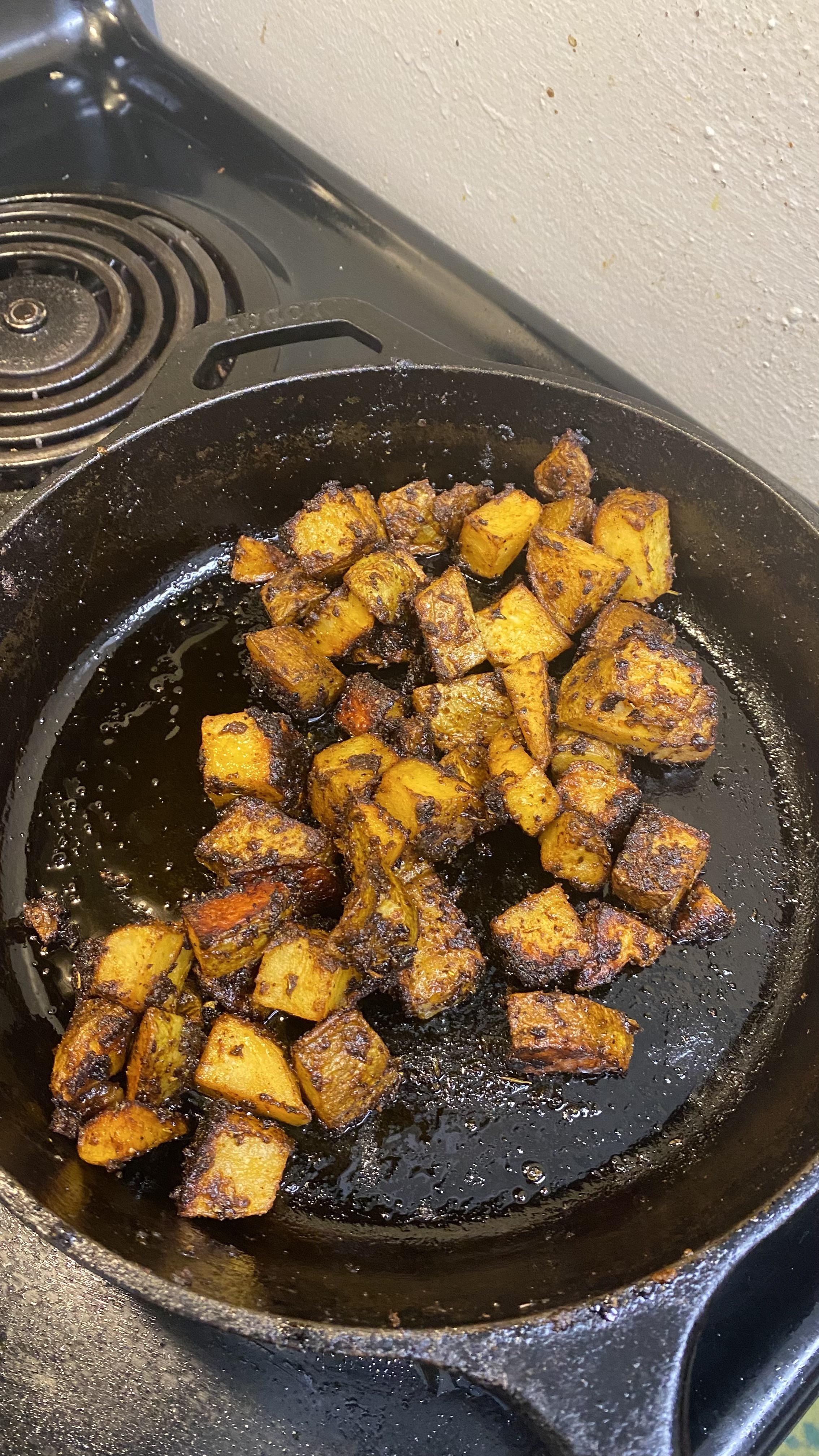 Made some roasted potatoes | Scrolller