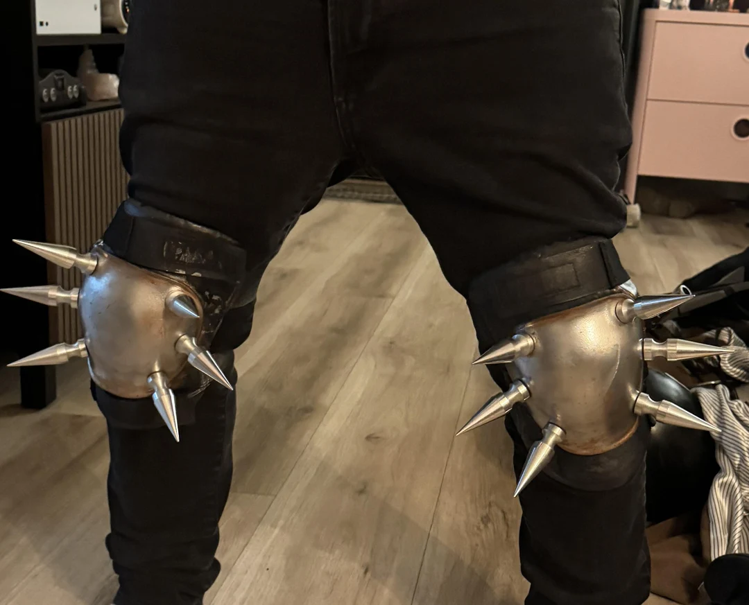 Finally got my spike studs for my merc/raider armor! | Scrolller