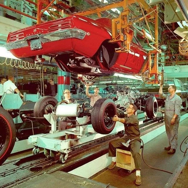 1969. Firebird assembly line | Scrolller