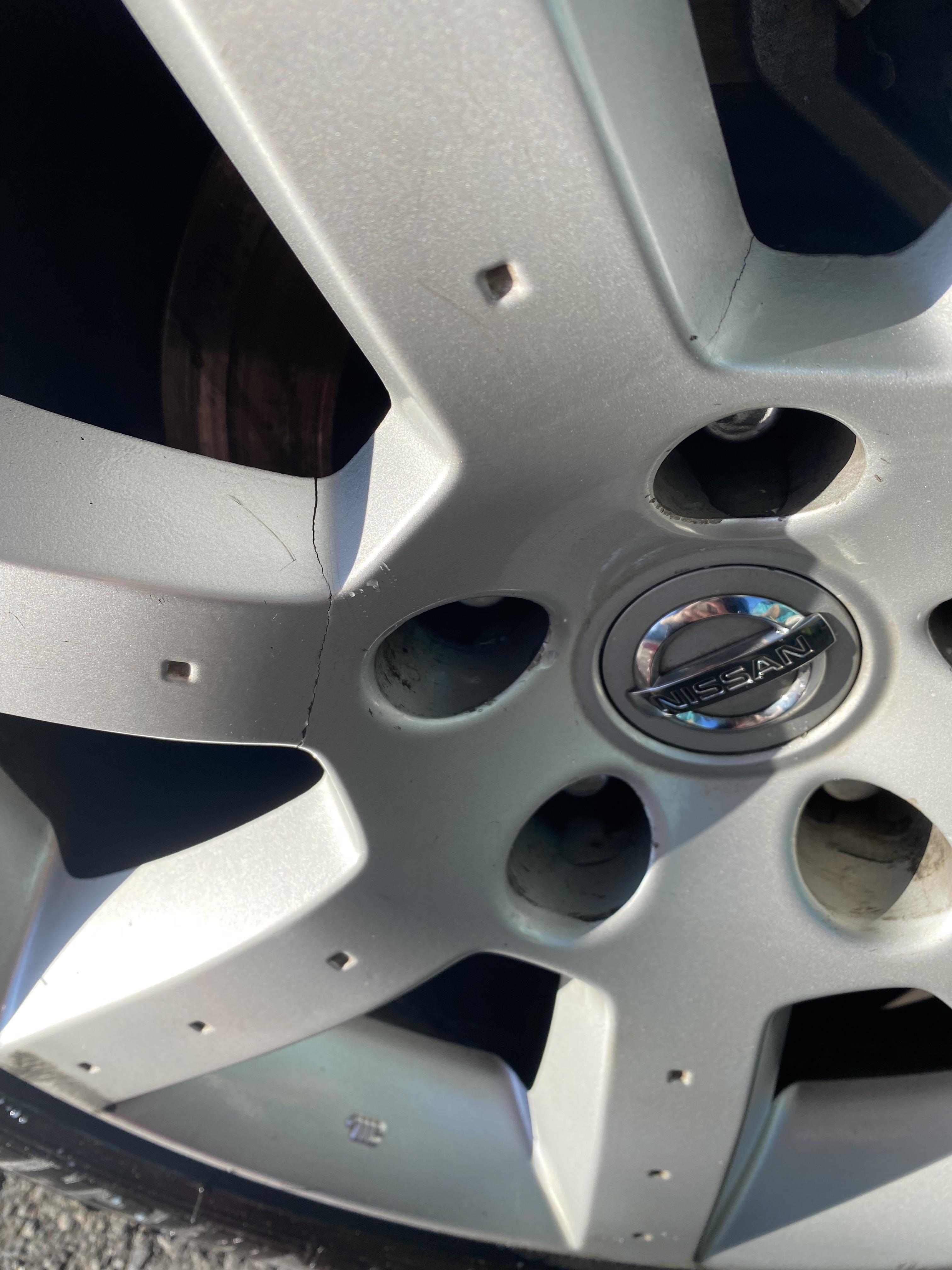 Cracked wheel | Scrolller