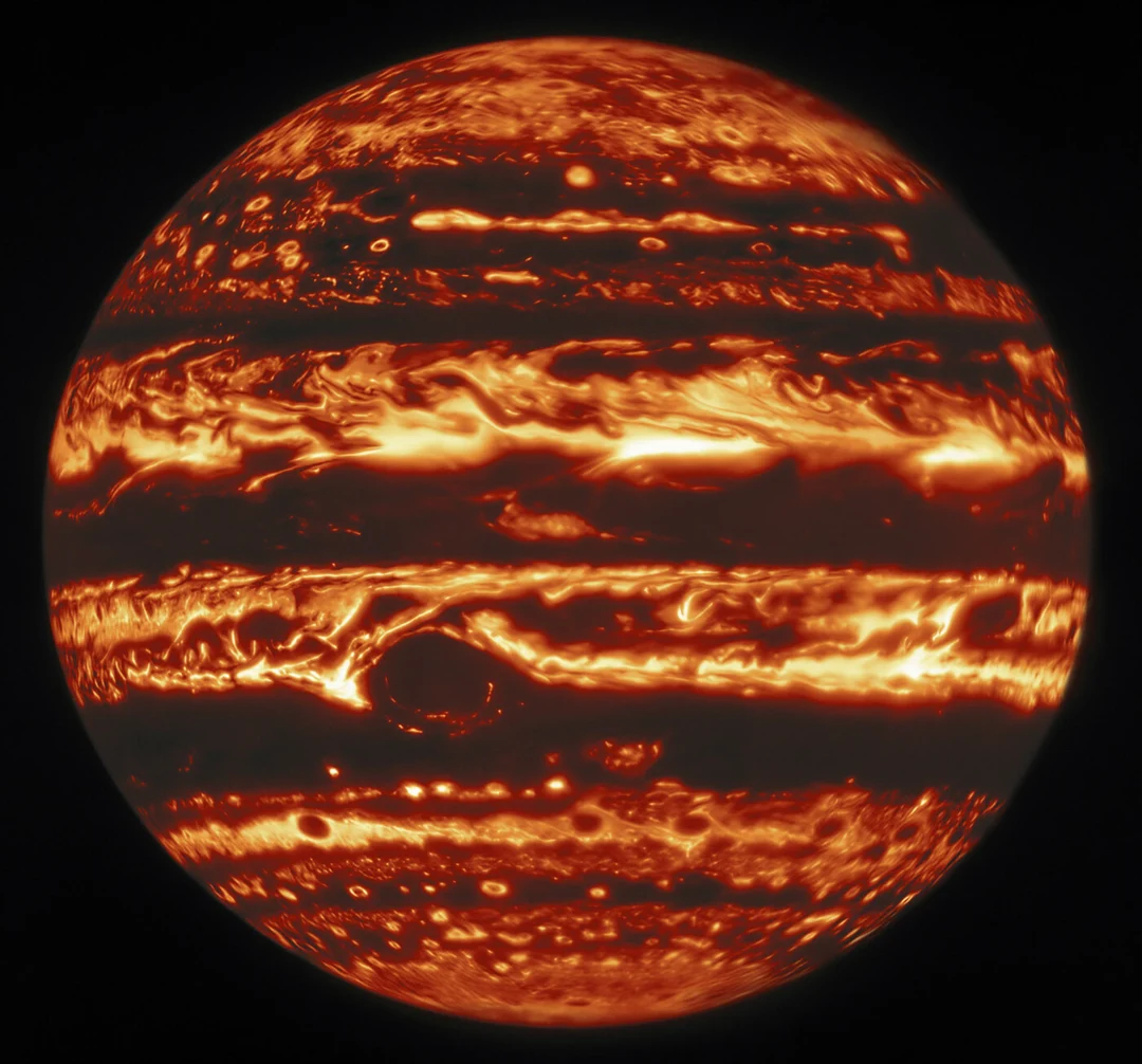 Stunning image of a "burning" Jupiter, captured in infrared | Scrolller
