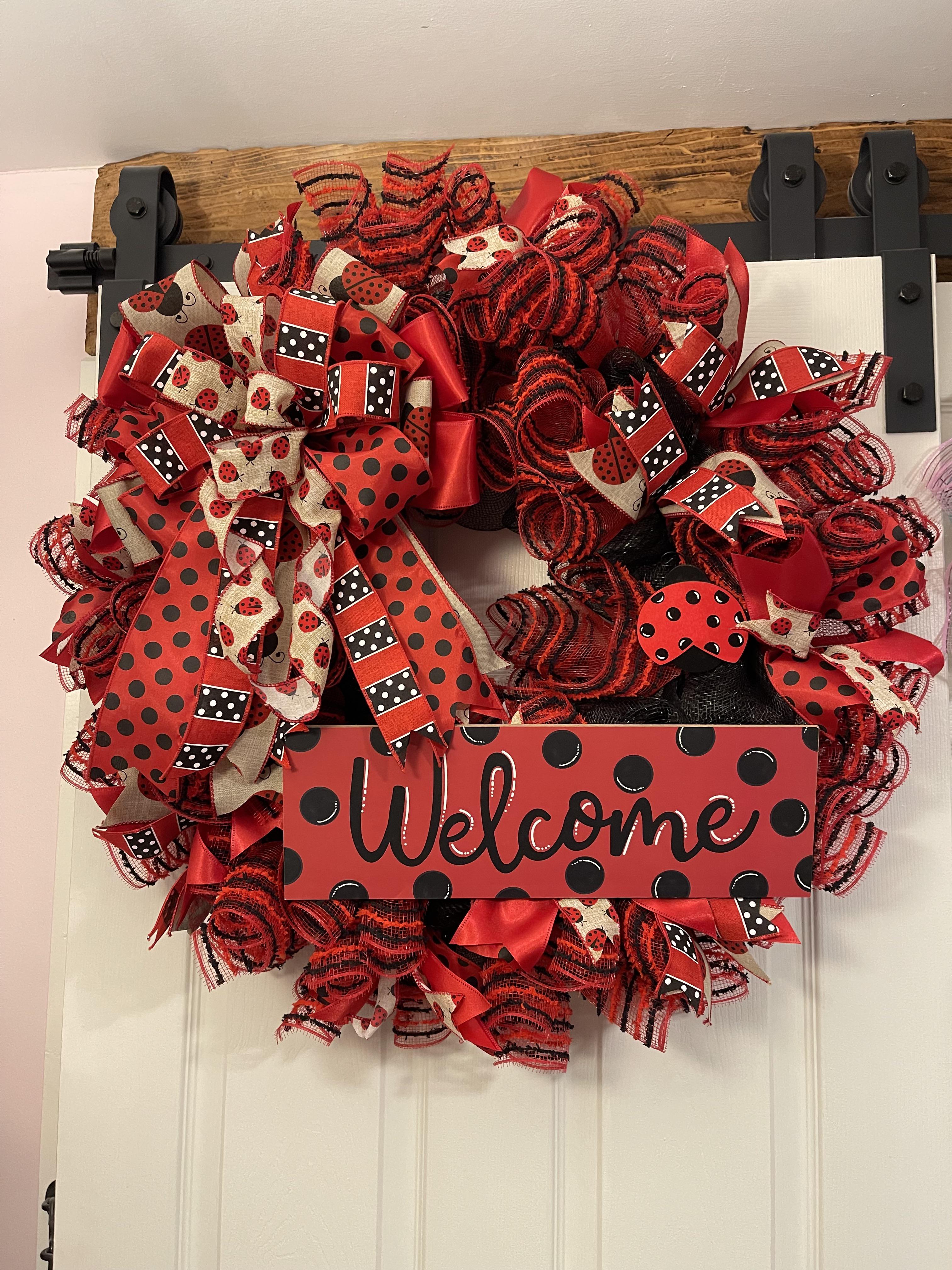 Ladybug 🐞 wreath ️🖤 | Scrolller
