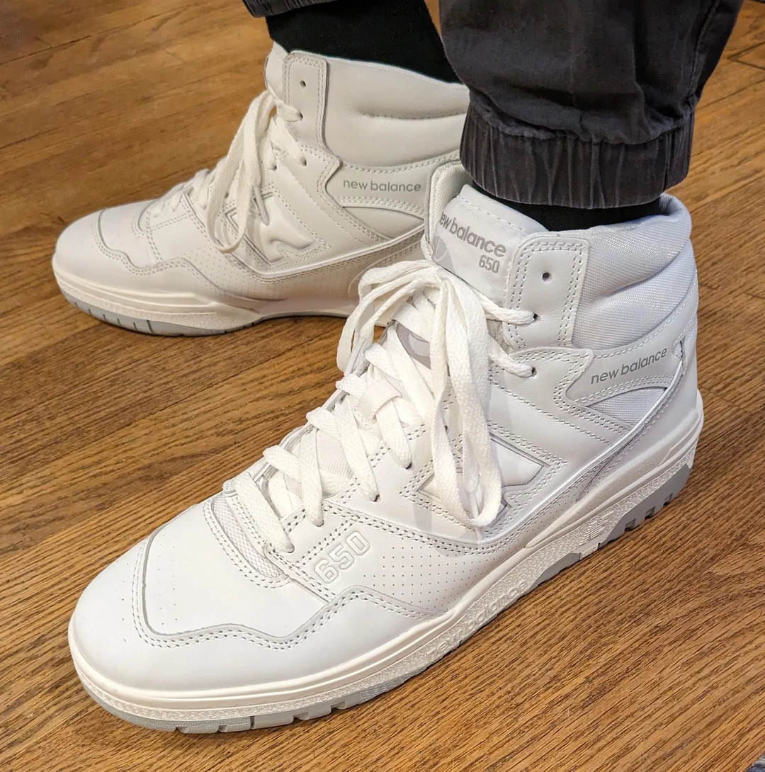 New sneaks | Scrolller