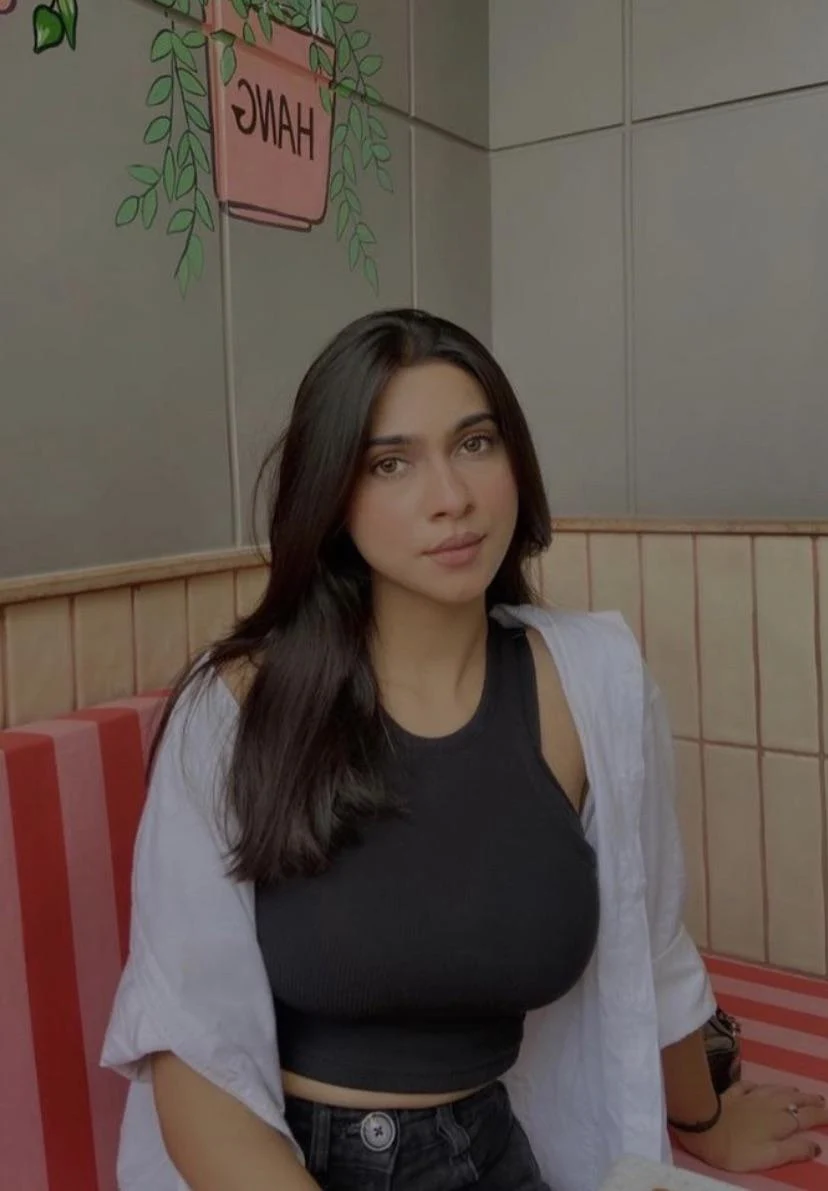 Even in black.. | Scrolller