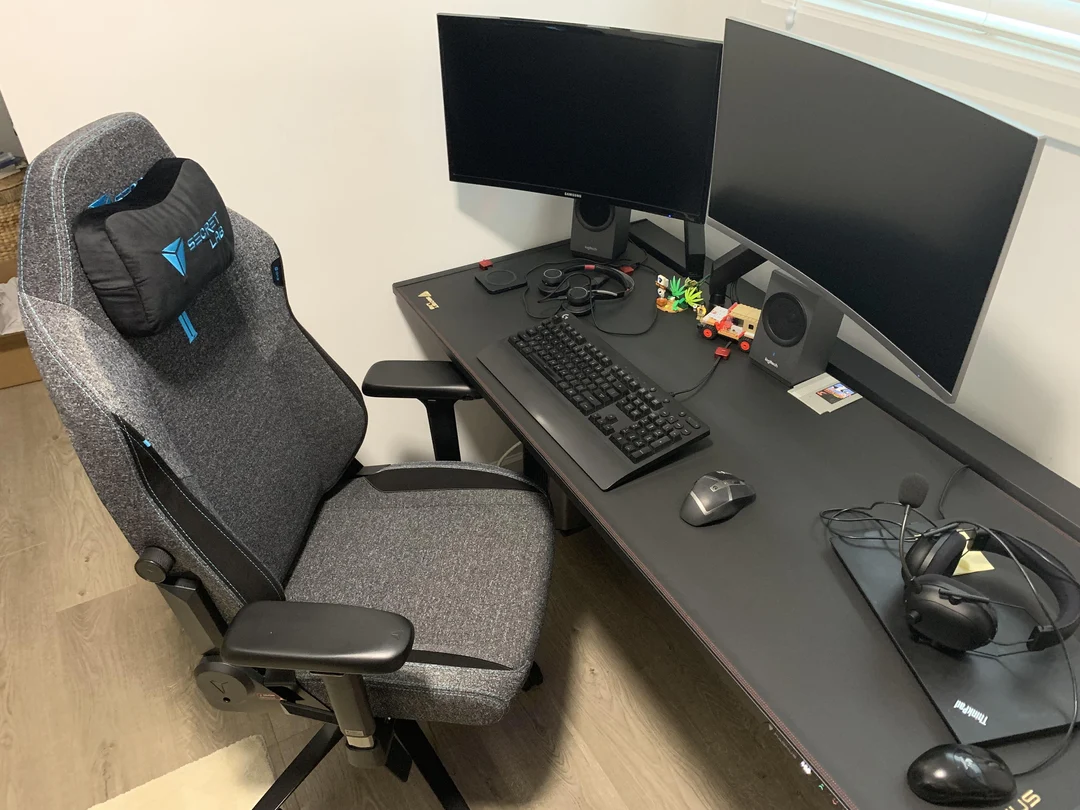 New Office Setup! | Scrolller