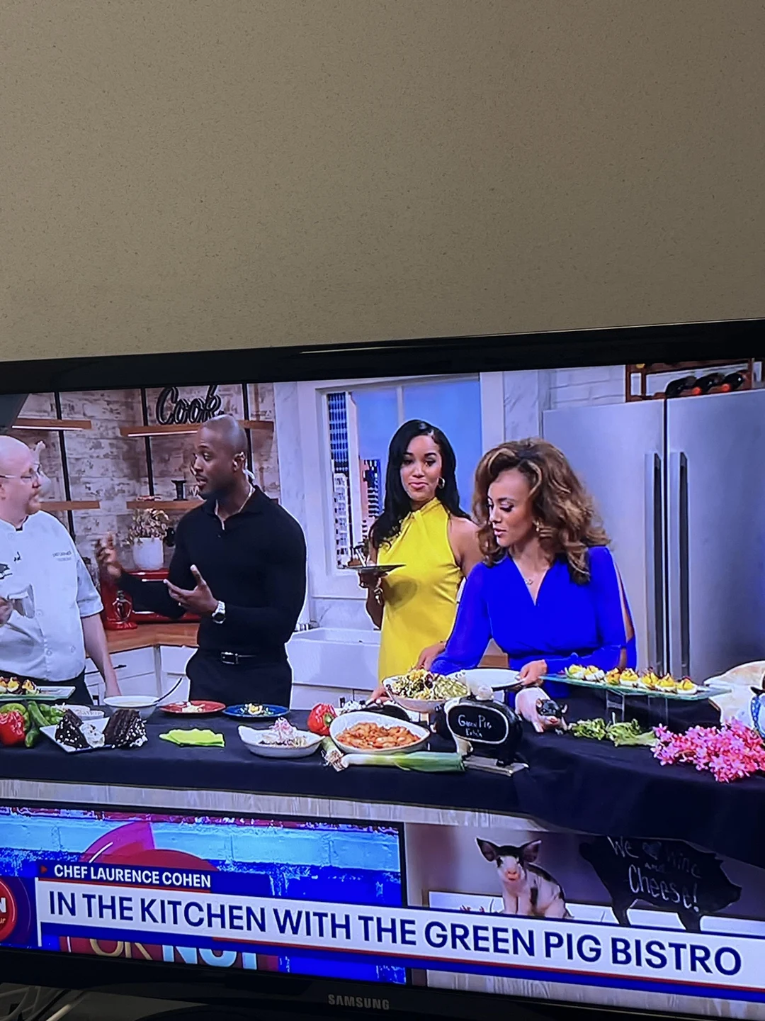 Ashley doing midday fox dc tv now? | Scrolller