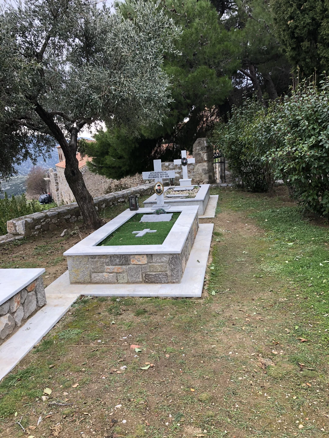 Photo Graves in Greece | Scrolller