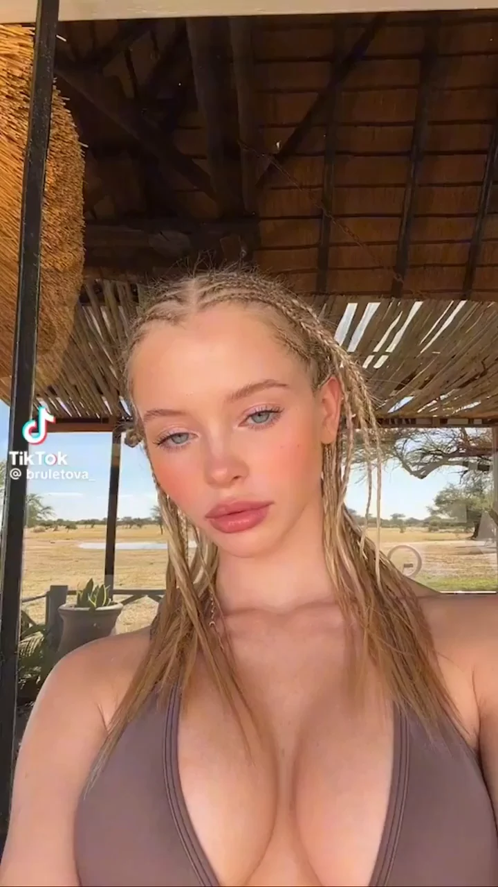 19yo Beautiful blonde Russian | Scrolller