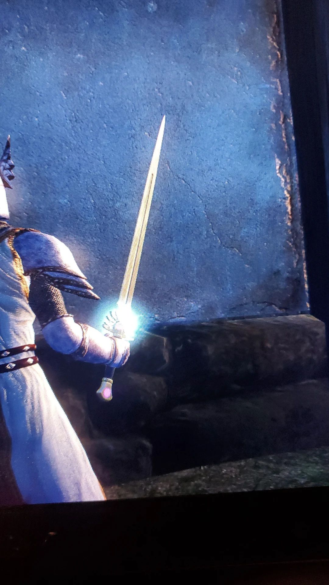 Dawnbreaker in oblivion | Scrolller