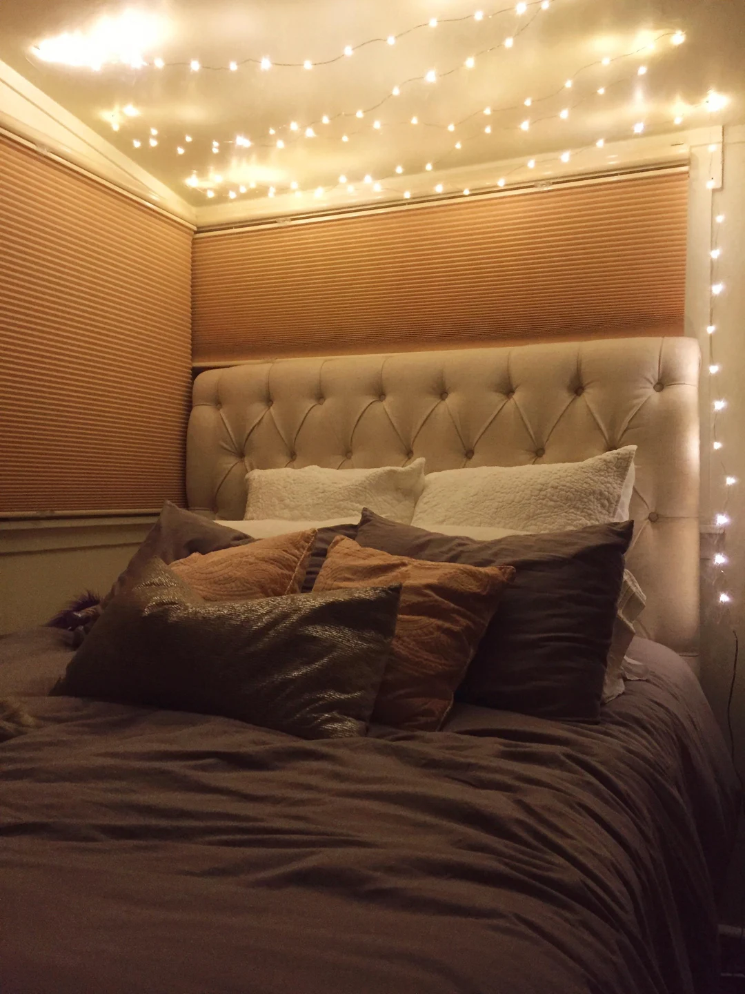 My bedroom nook from a few years back in Santa Barbara, CA | Scrolller