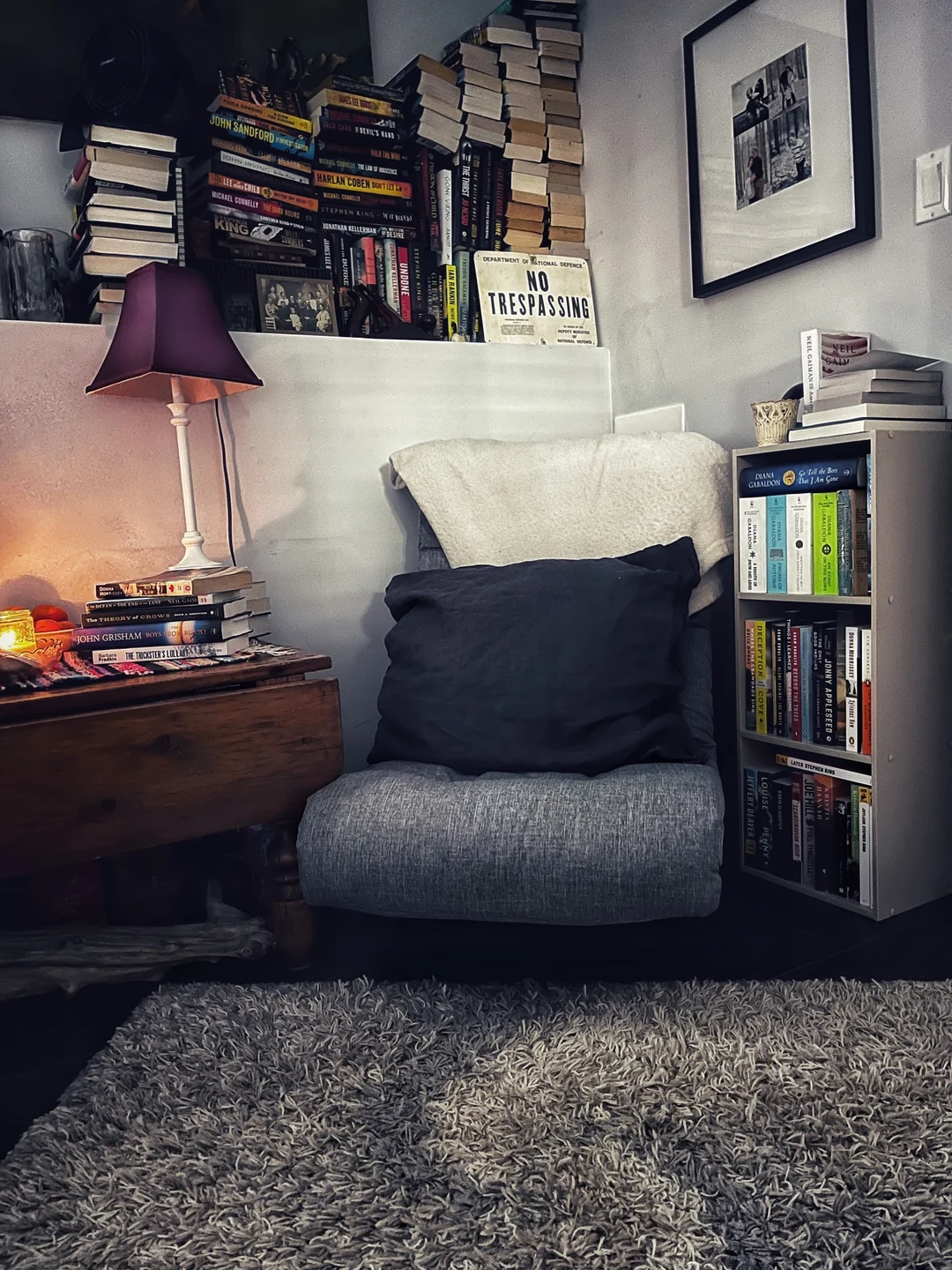 My reading corner | Scrolller