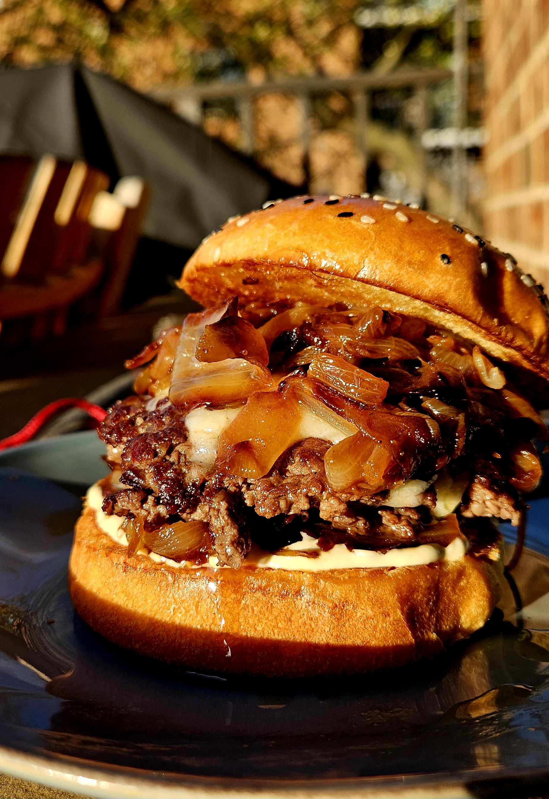 Double smash with home ground prime short rib | Scrolller