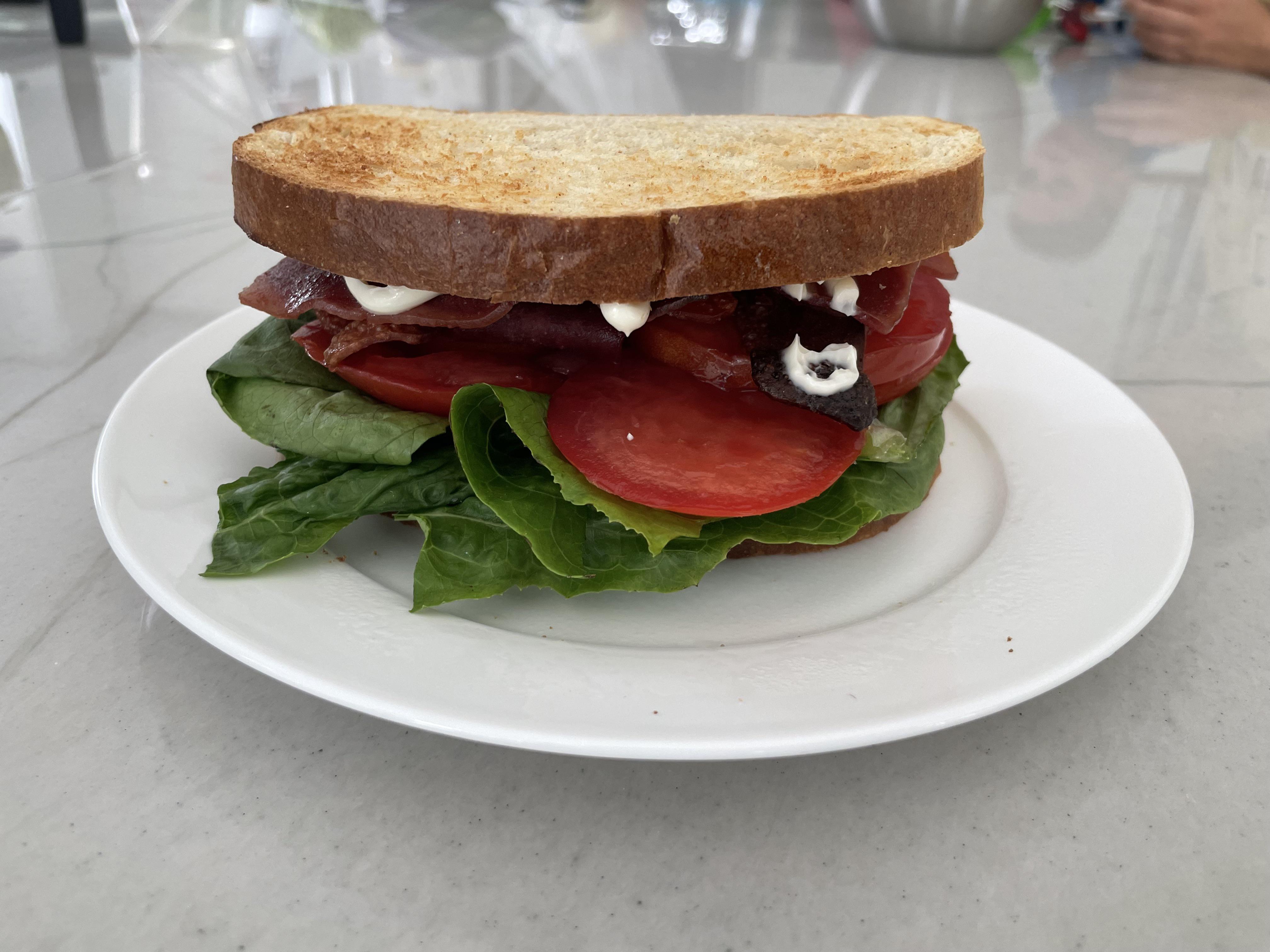[homemade] BLT | Scrolller