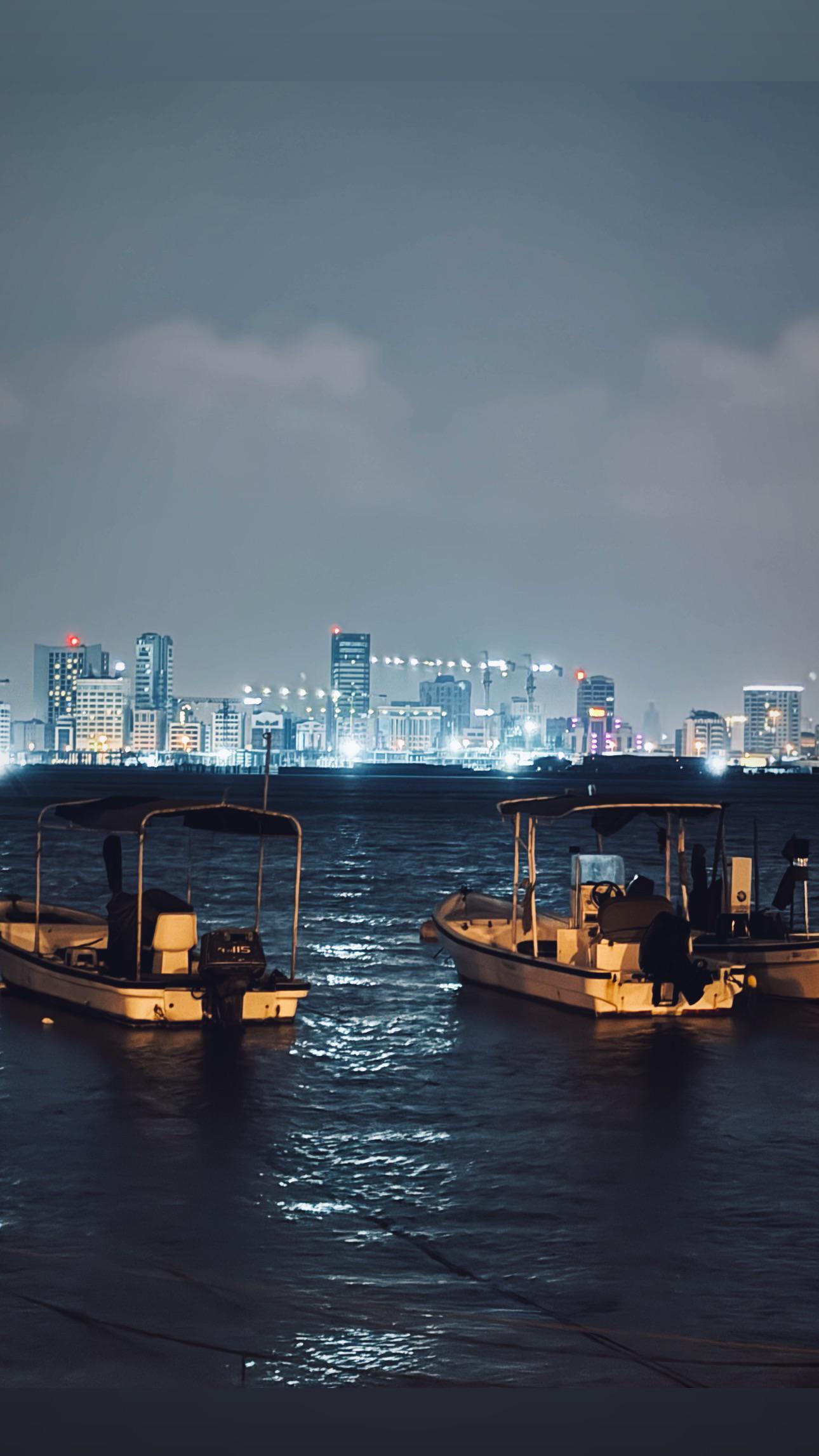 Sailing by | Scrolller